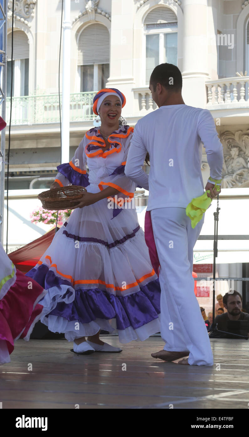 Folk groups Colombia Folklore Foundation from Santiago de Cali, during ...
