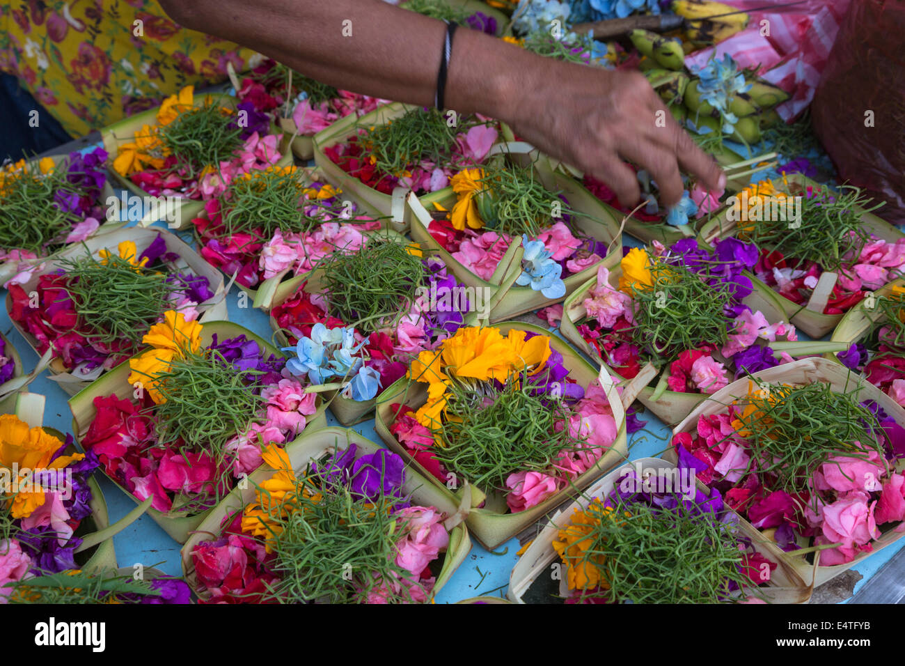 Traditional balinese offering baskets hi-res stock photography and ...