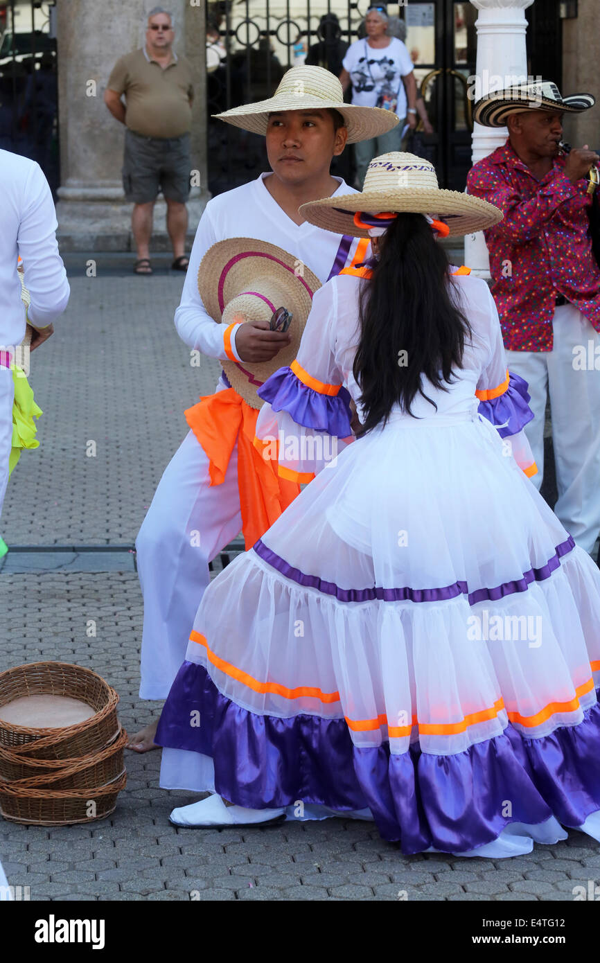 Folk groups Colombia Folklore Foundation from Santiago de Cali, during ...