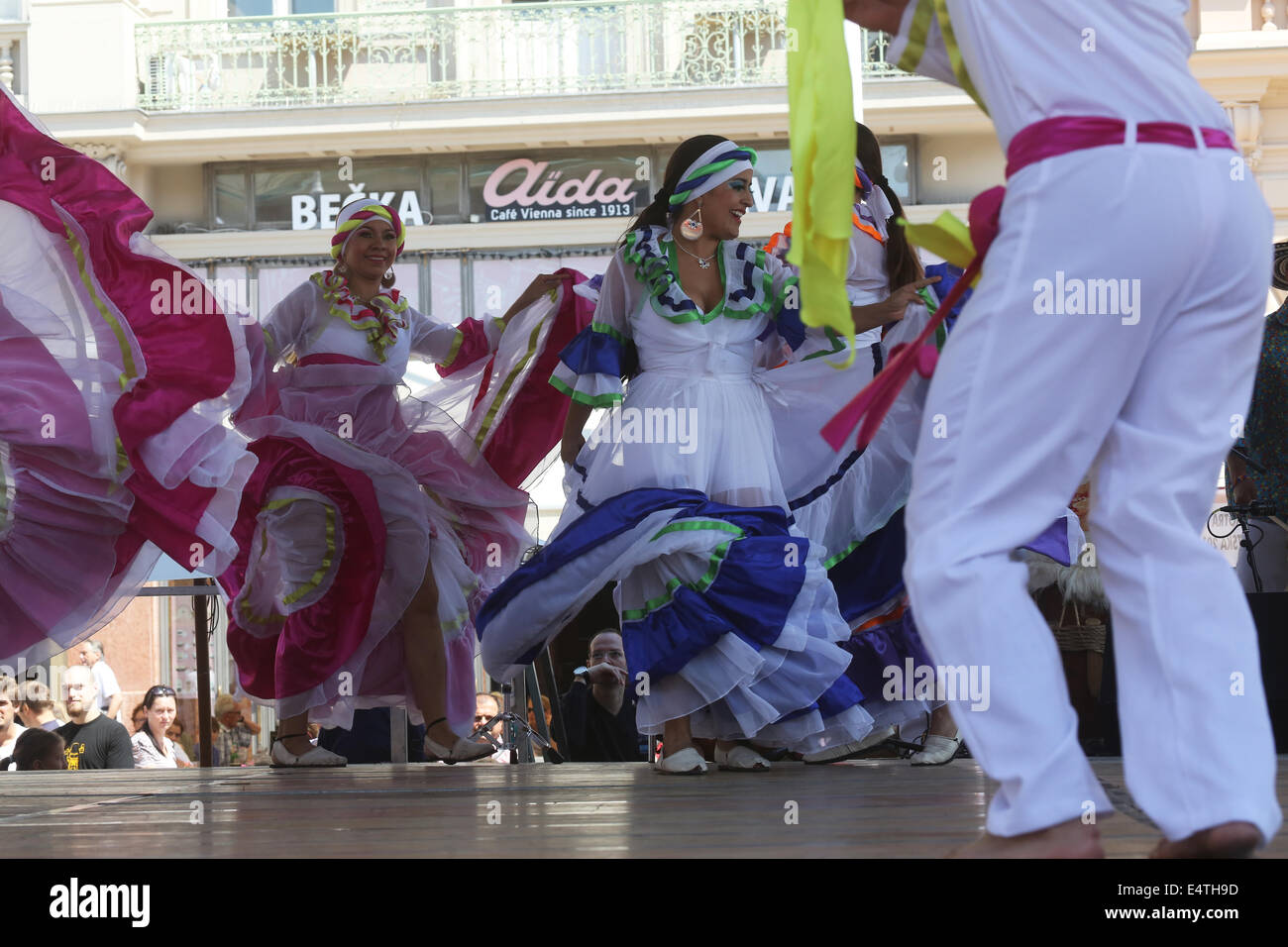 Folk groups Colombia Folklore Foundation from Santiago de Cali, during ...