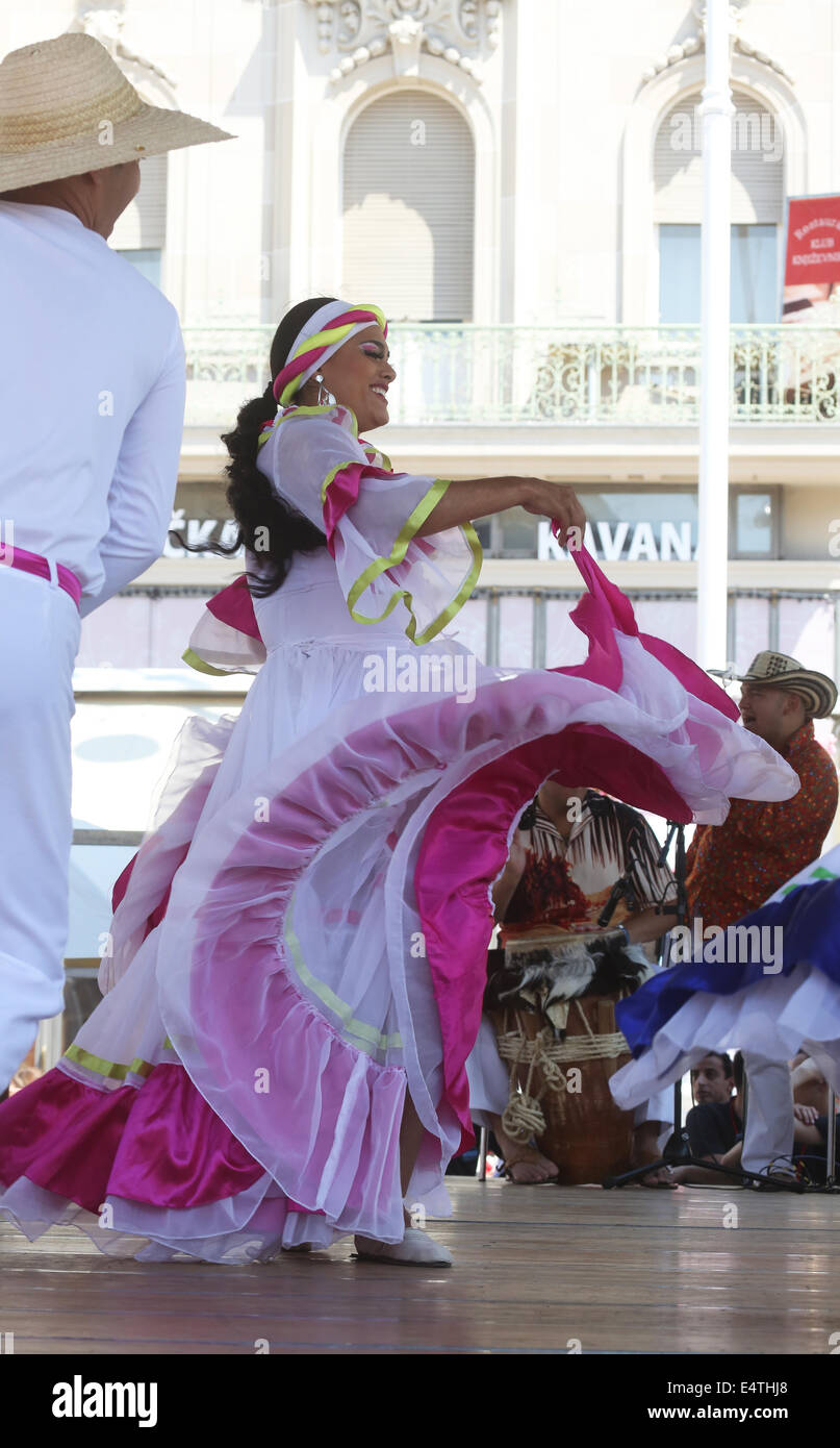 Folk groups Colombia Folklore Foundation from Santiago de Cali, during ...