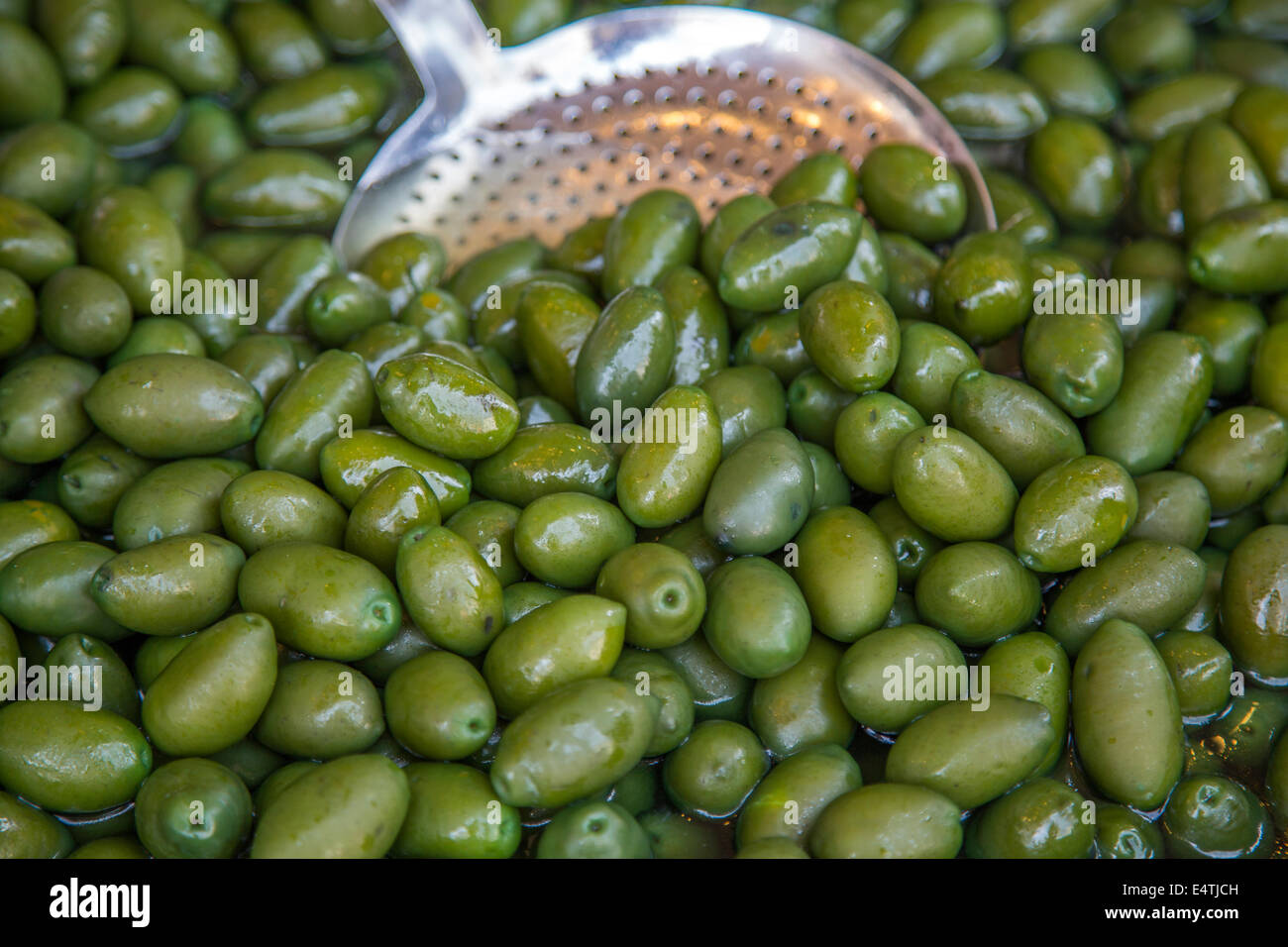Collection of olives hi-res stock photography and images - Alamy
