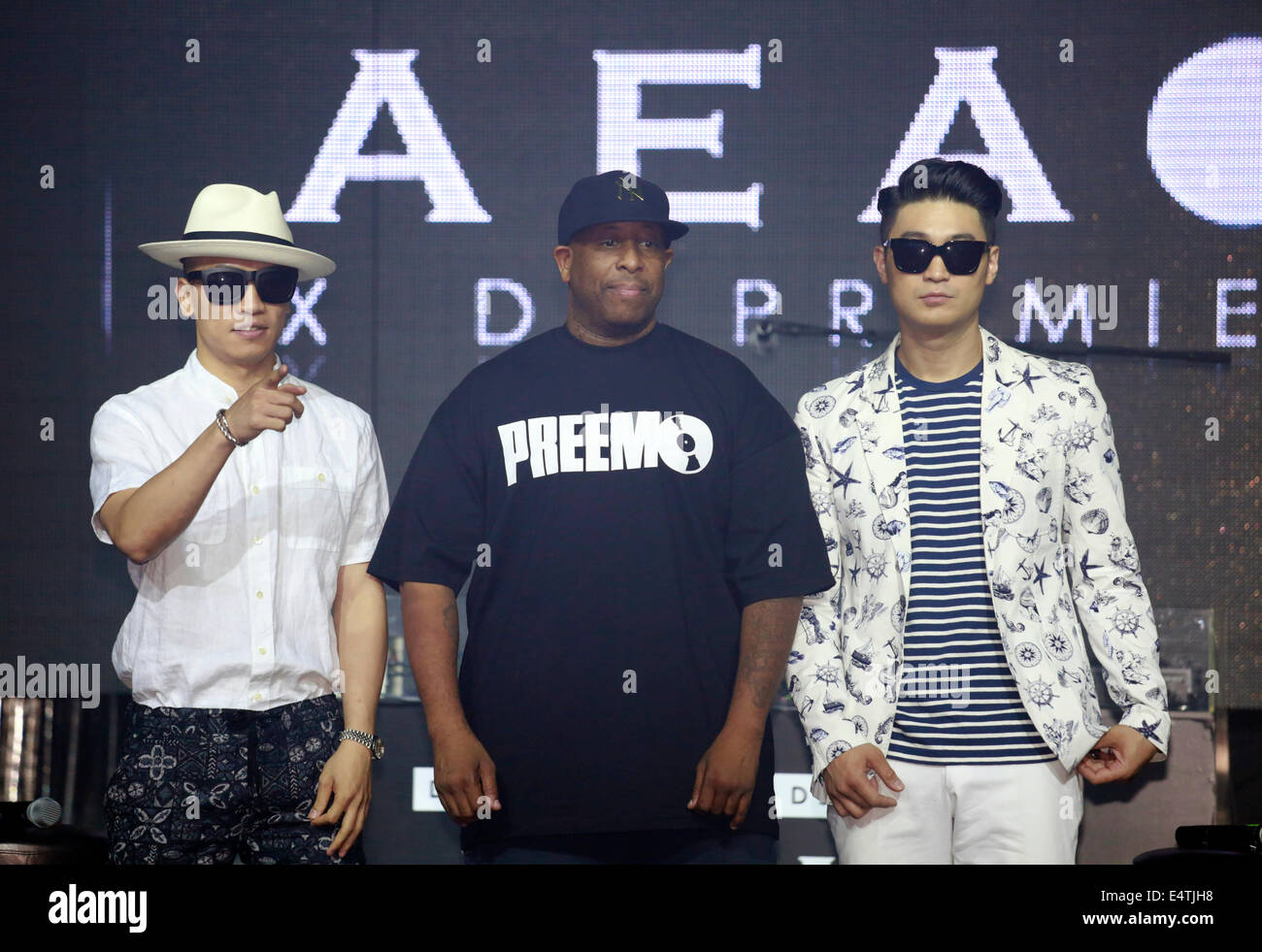 Collaborative duo hi-res stock photography and images - Alamy