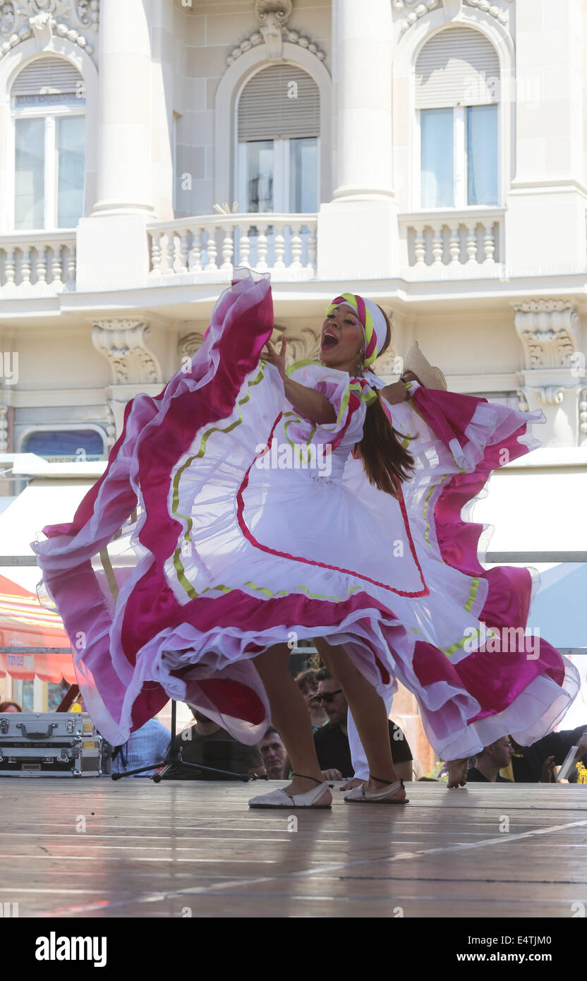 Folk groups Colombia Folklore Foundation from Santiago de Cali, during ...