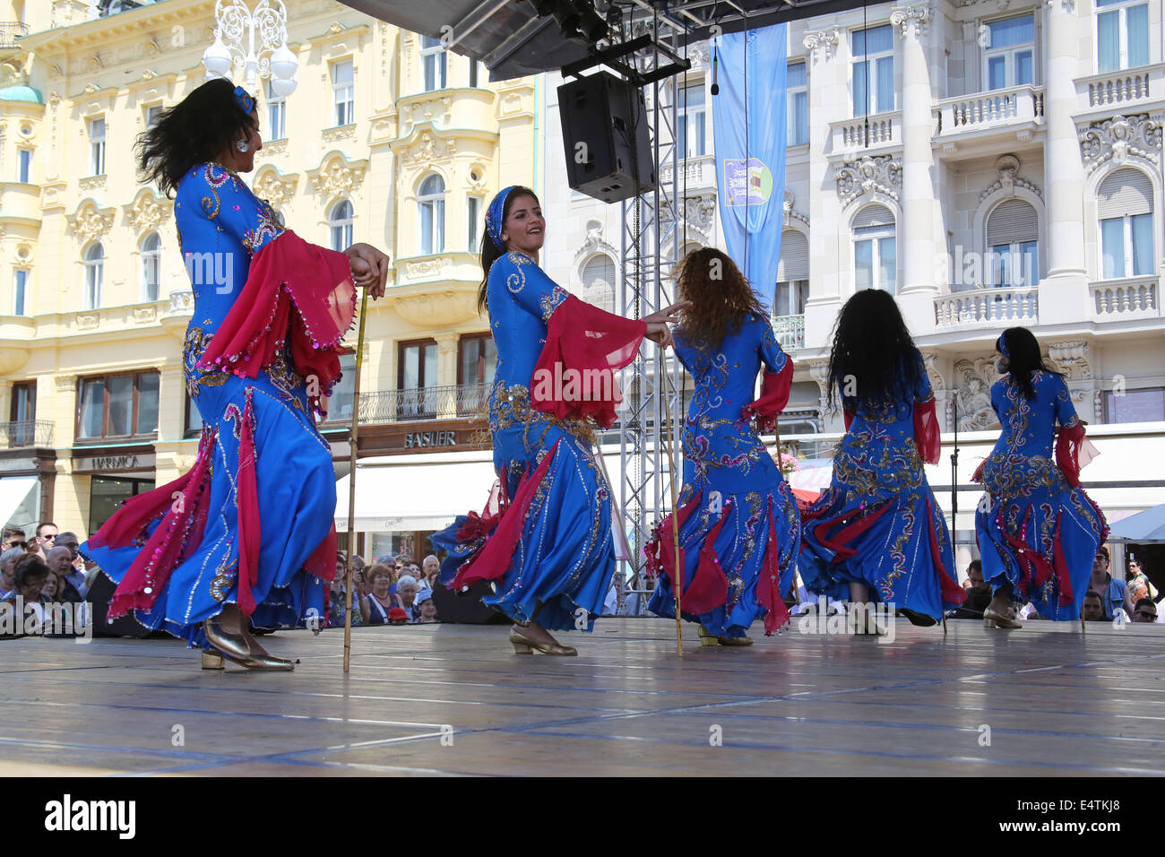 Folk groups Egyptian National Folklore Troupe from Egypt during the ...