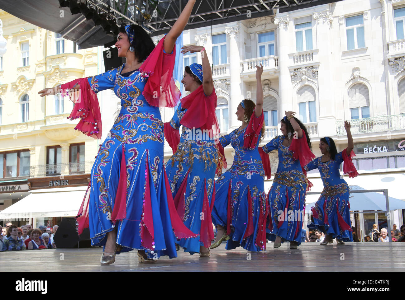 Folk groups Egyptian National Folklore Troupe from Egypt during the ...