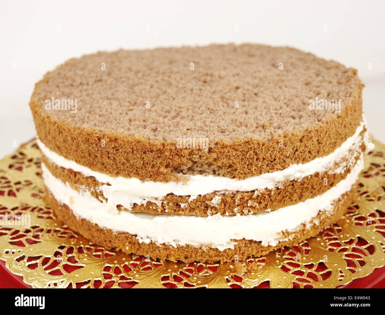Cream layer cake Stock Photo - Alamy