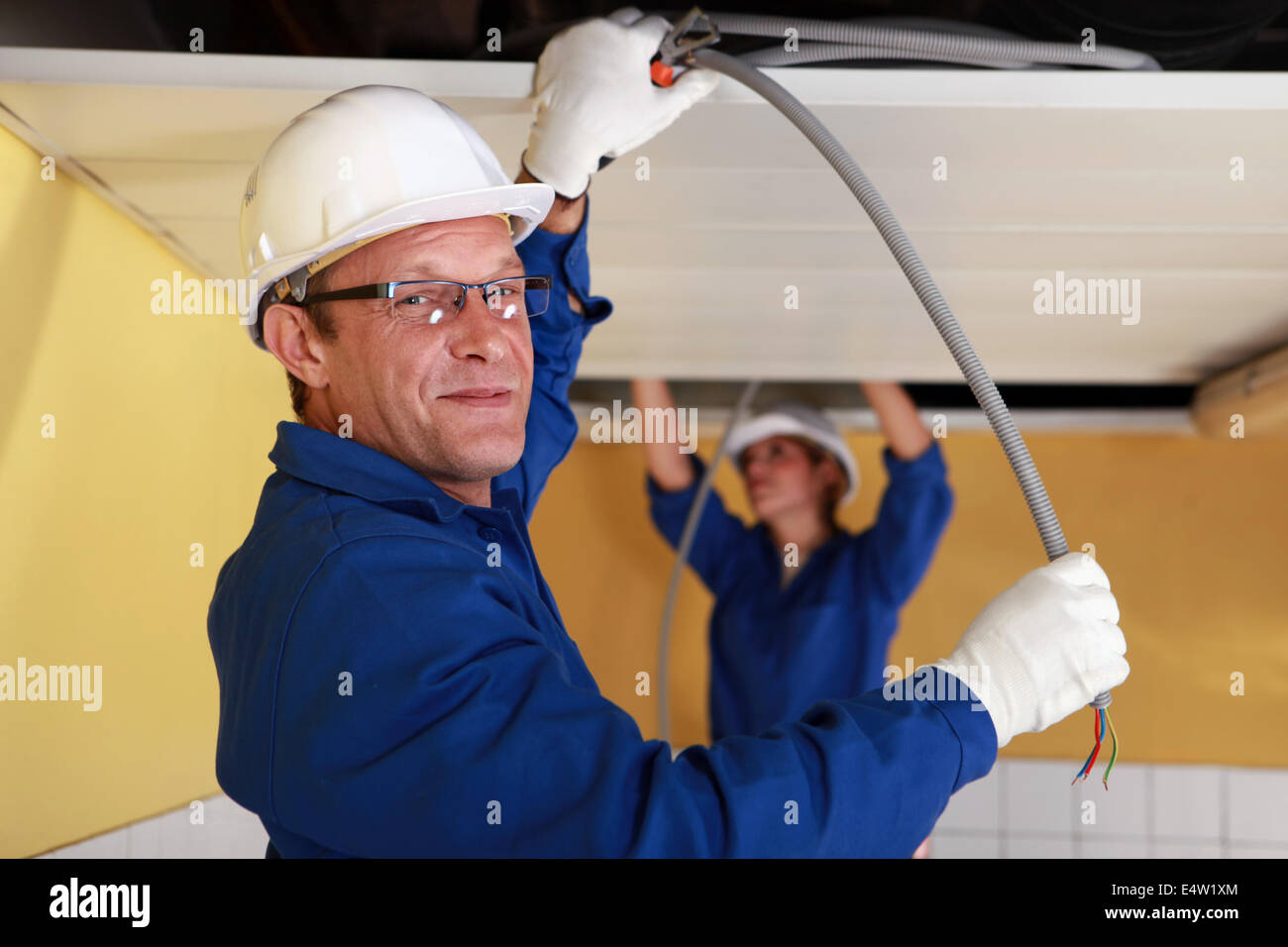 Electricians at work hi-res stock photography and images - Alamy
