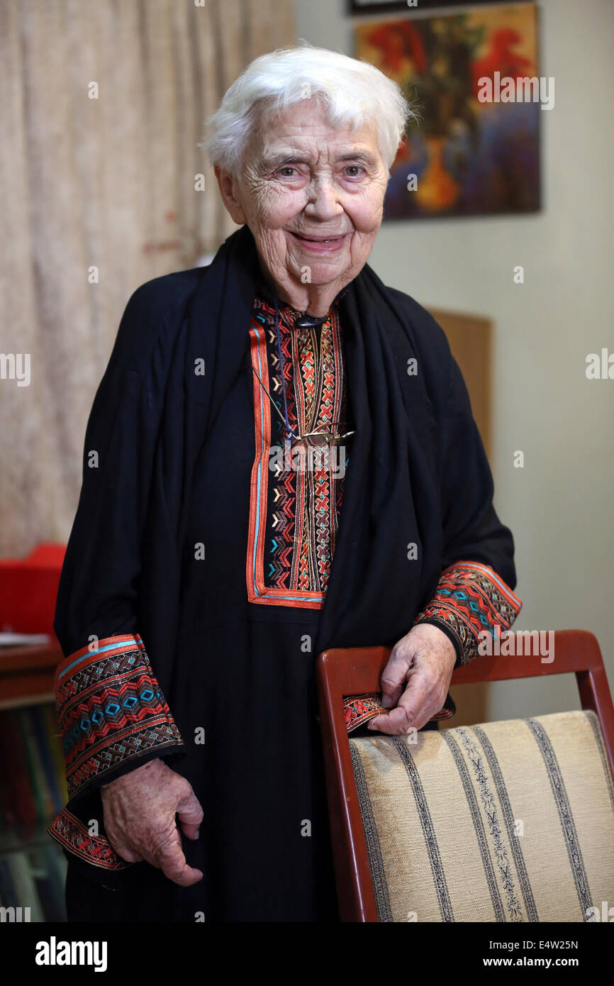Dr. Ruth Pfau, (German) leprosy doctor and director of the Marie ...