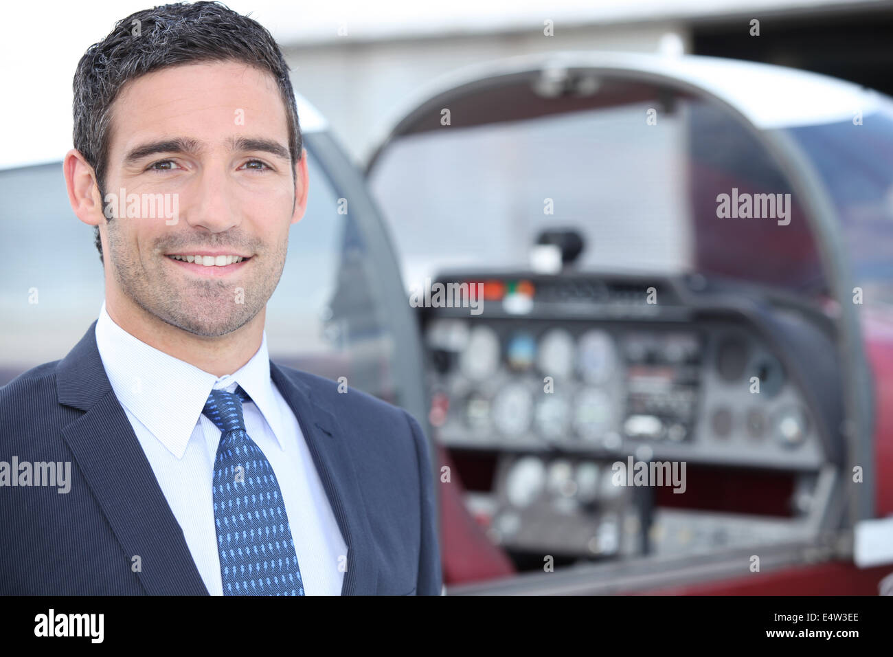Front cockpit aircraft hi-res stock photography and images - Alamy