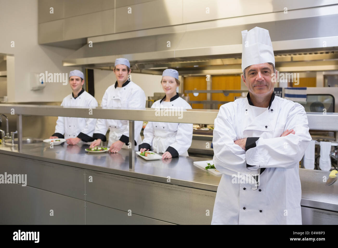 Chef behind restaurant counter hi-res stock photography and images - Alamy