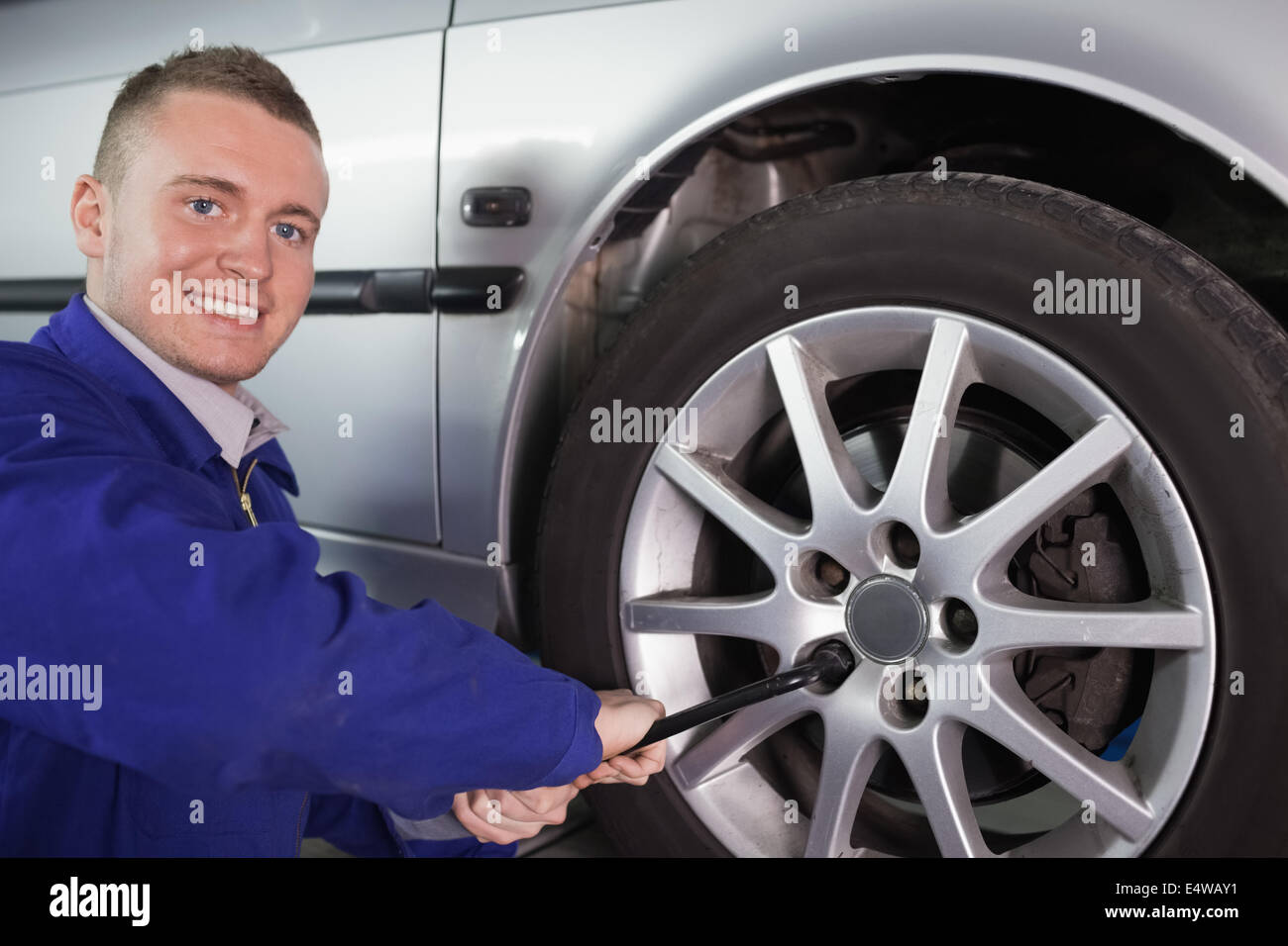 Machine wre hi-res stock photography and images - Alamy