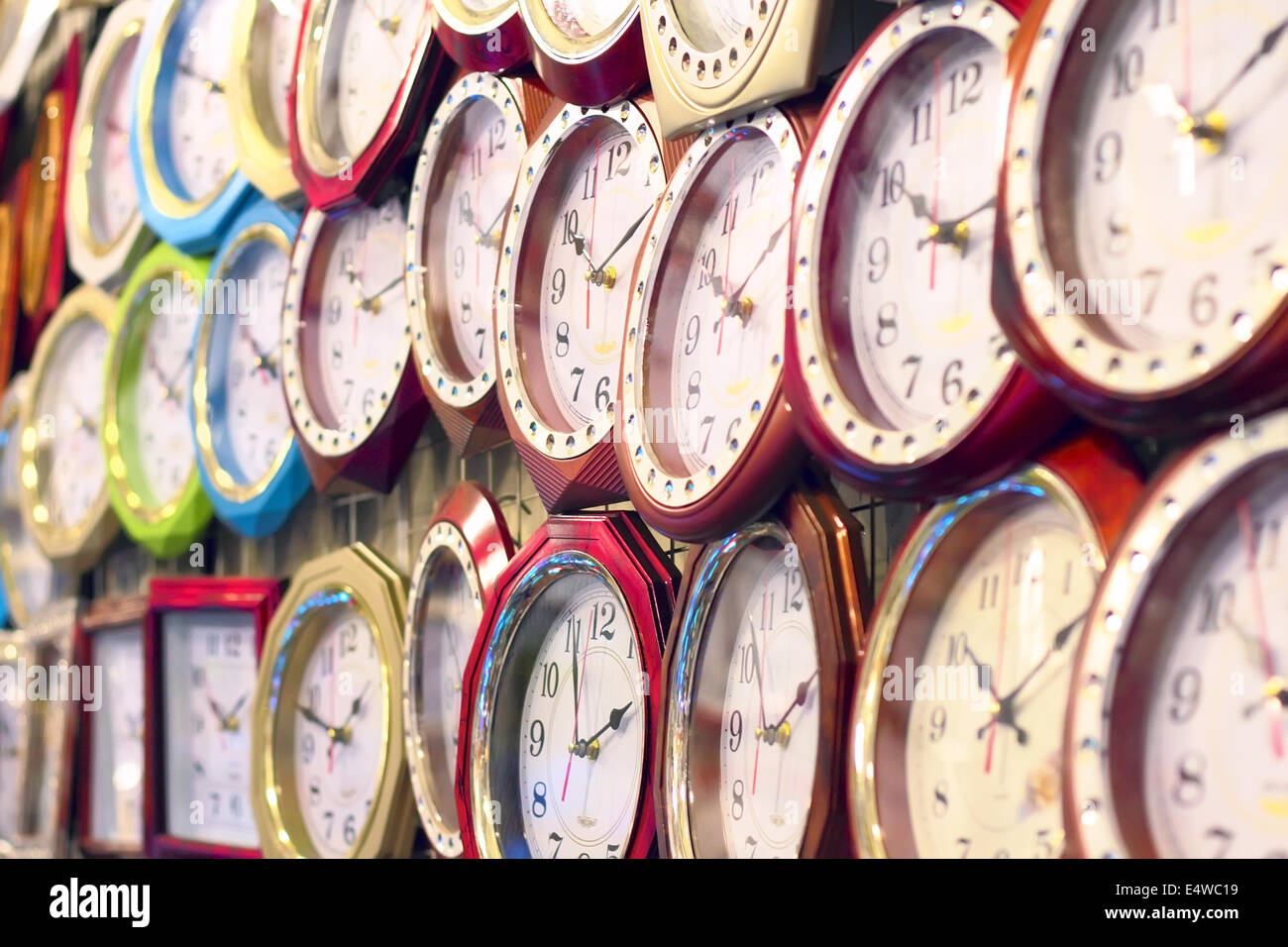 Wall clocks hi-res stock photography and images - Alamy