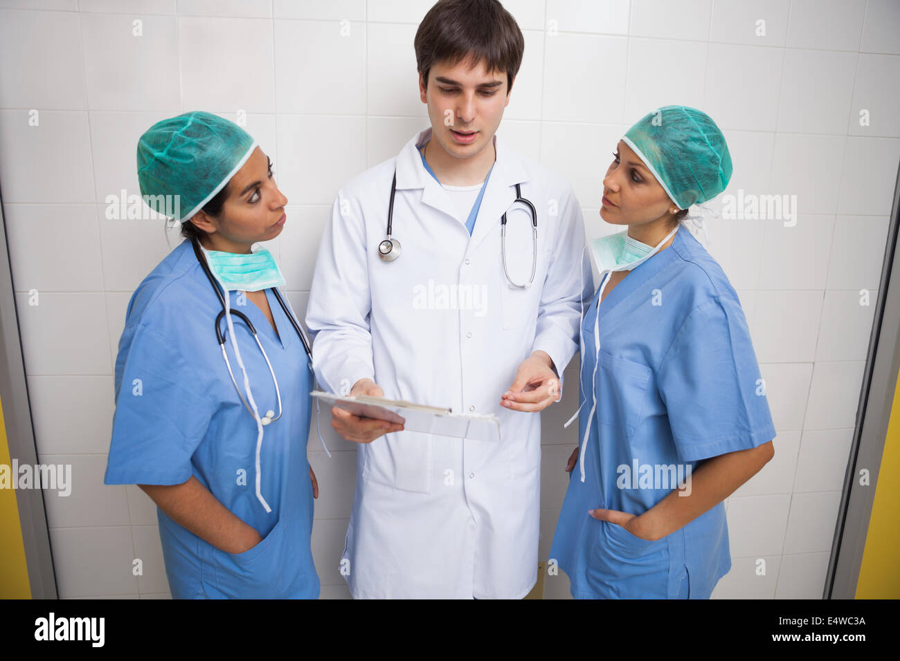 Two Nurses Talking High Resolution Stock Photography and Images - Alamy