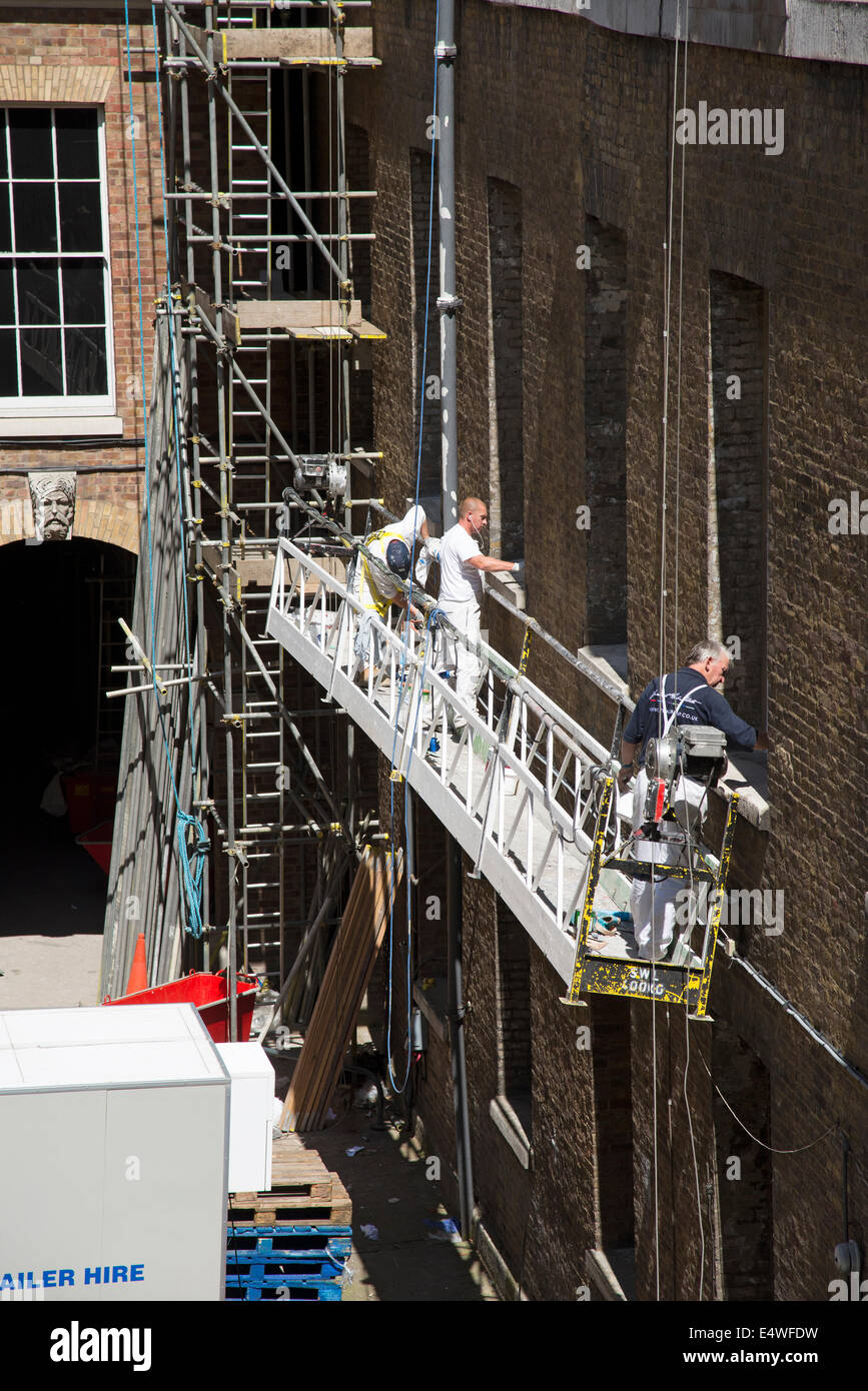 Painting suspended platform hi-res stock photography and images - Alamy