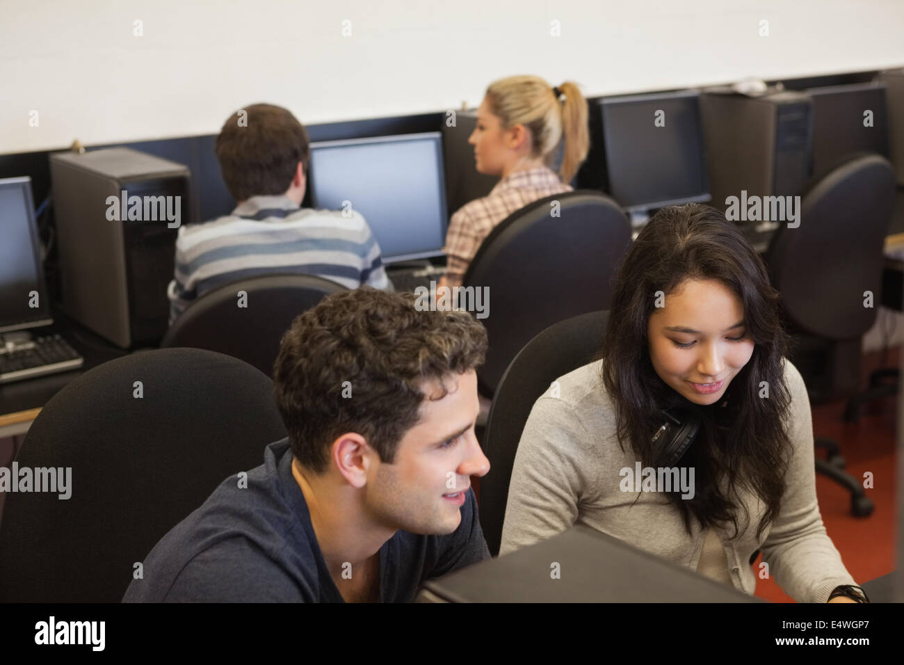 College computer class Stock Photo - Alamy