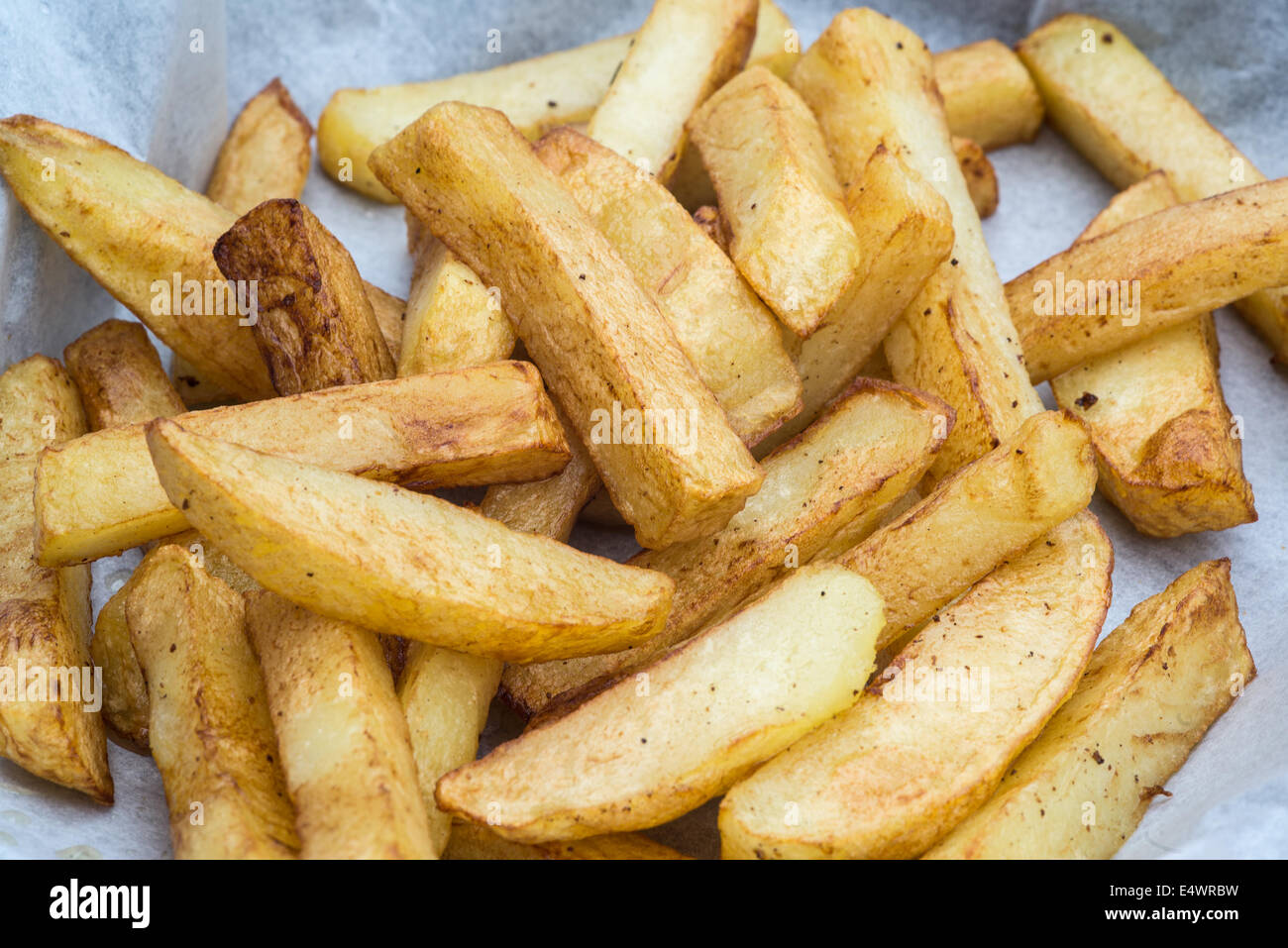 Hand cut fries hi-res stock photography and images - Alamy