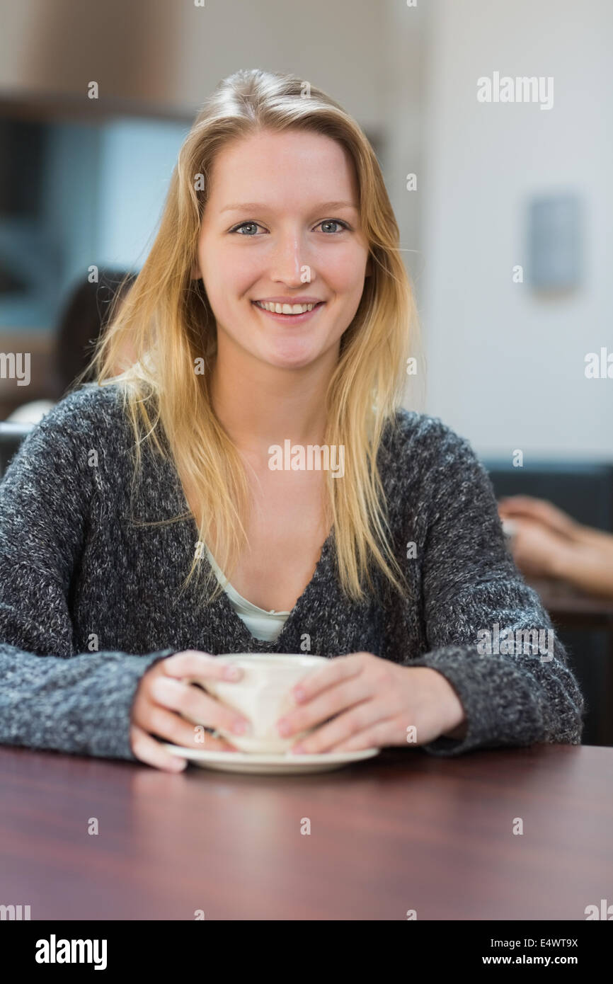 College students drinking coffee hi-res stock photography and images ...