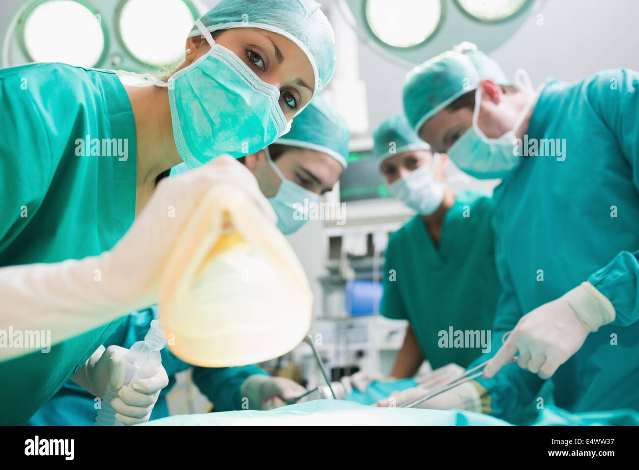 Anesthesia mask hi-res stock photography and images - Alamy