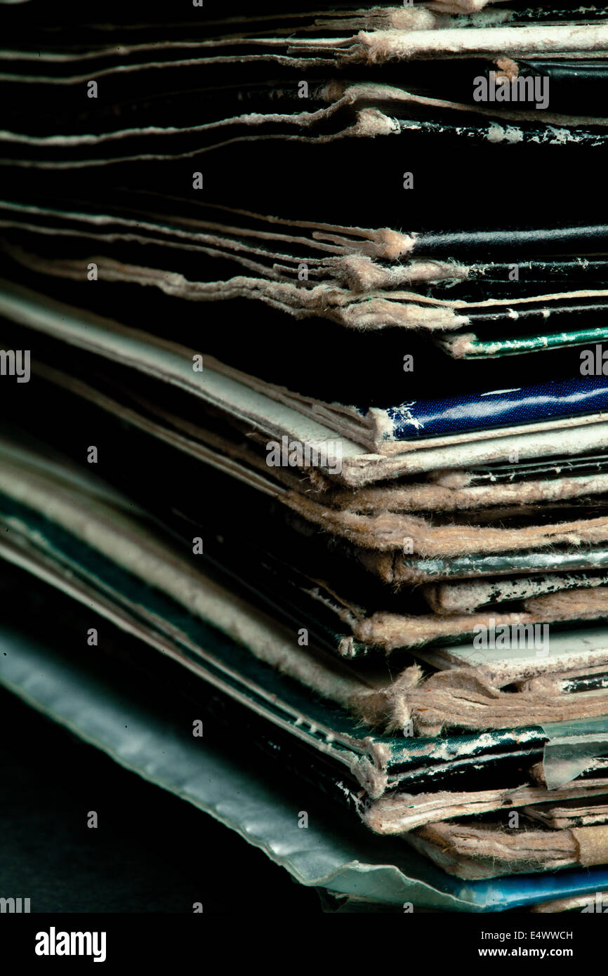 Old vinyls hi-res stock photography and images - Alamy