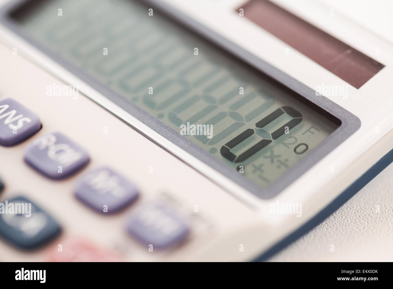 Calculating amount hi-res stock photography and images - Alamy