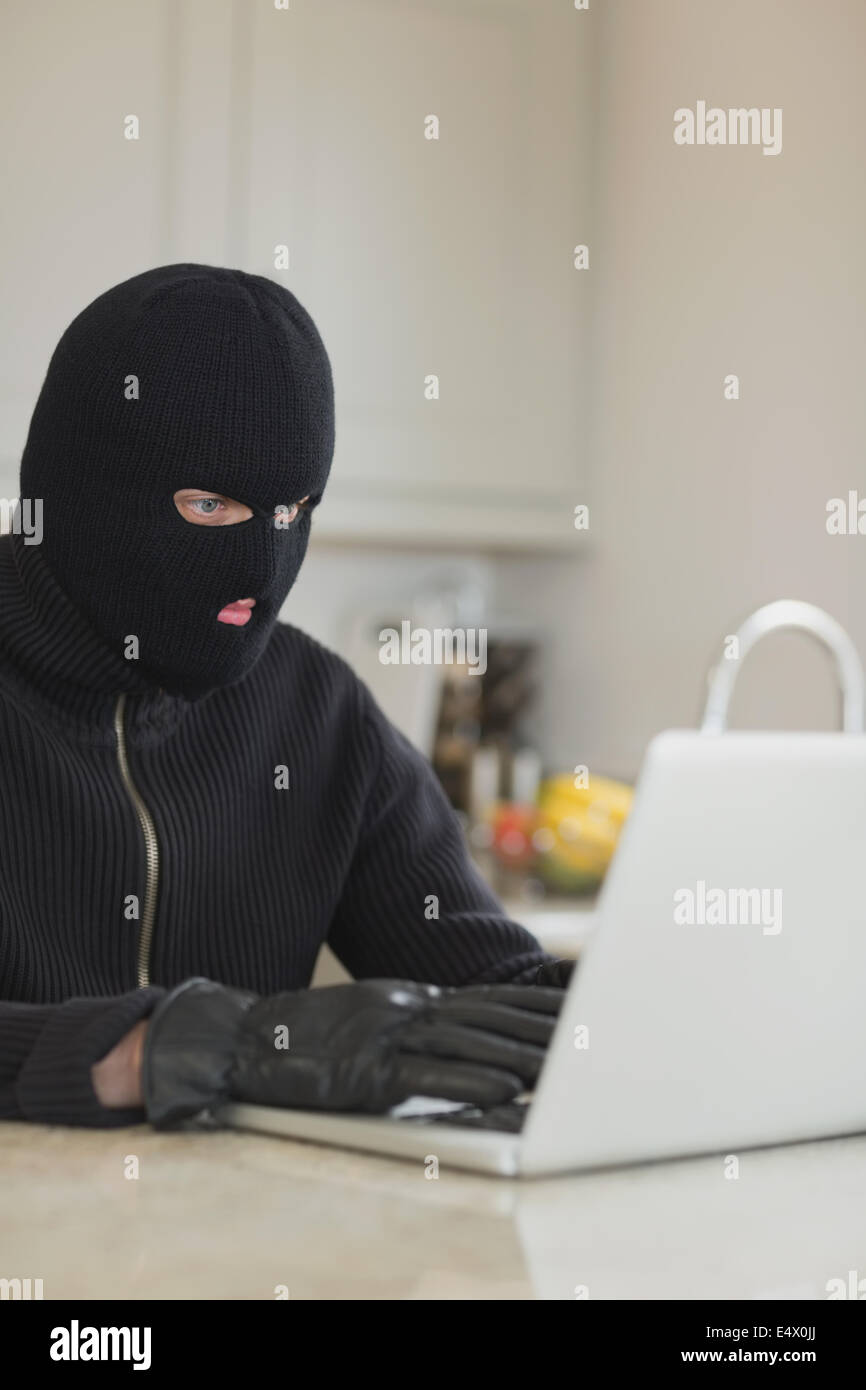 Hacking in hi-res stock photography and images - Alamy