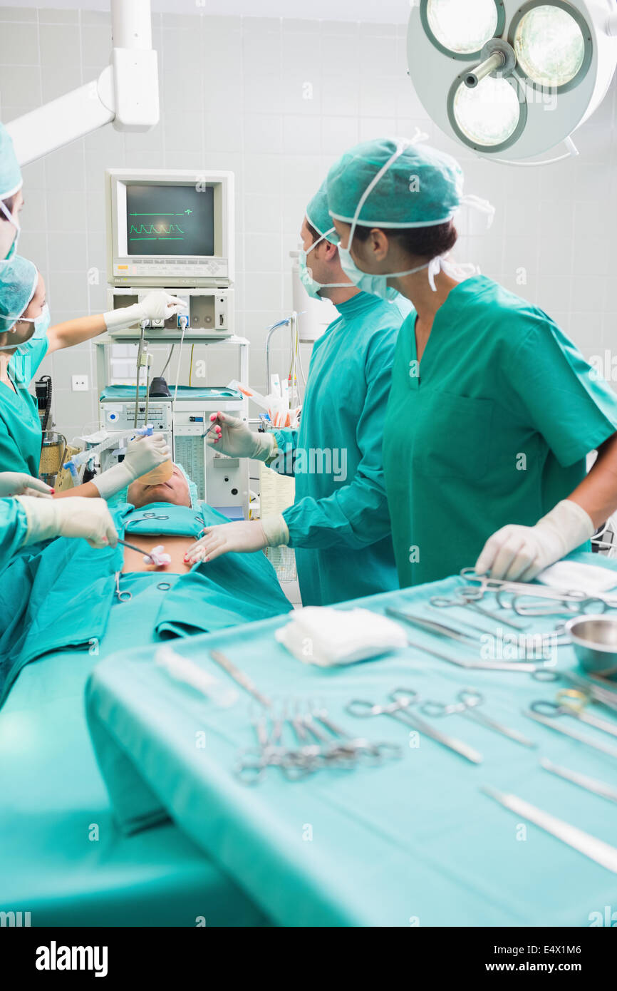 Surgeon checking monitor hi-res stock photography and images - Alamy