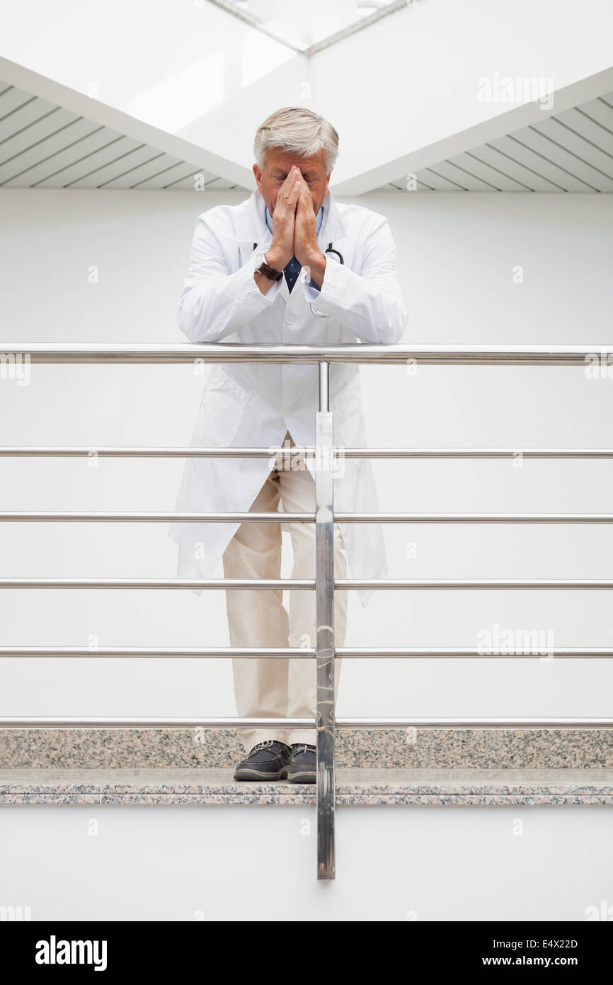 Lean rail hi-res stock photography and images - Alamy