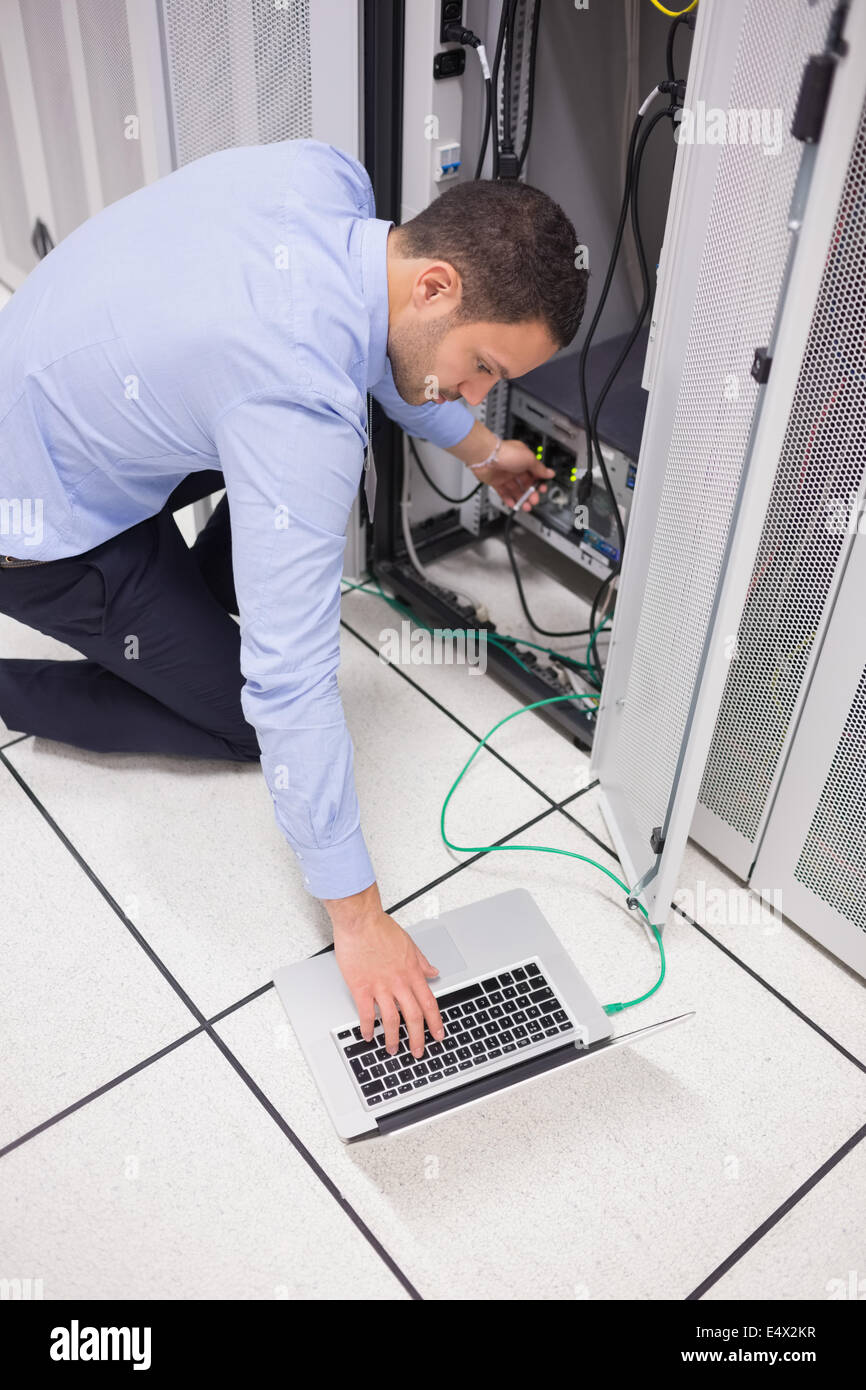 Connecting to laptop hi-res stock photography and images - Alamy