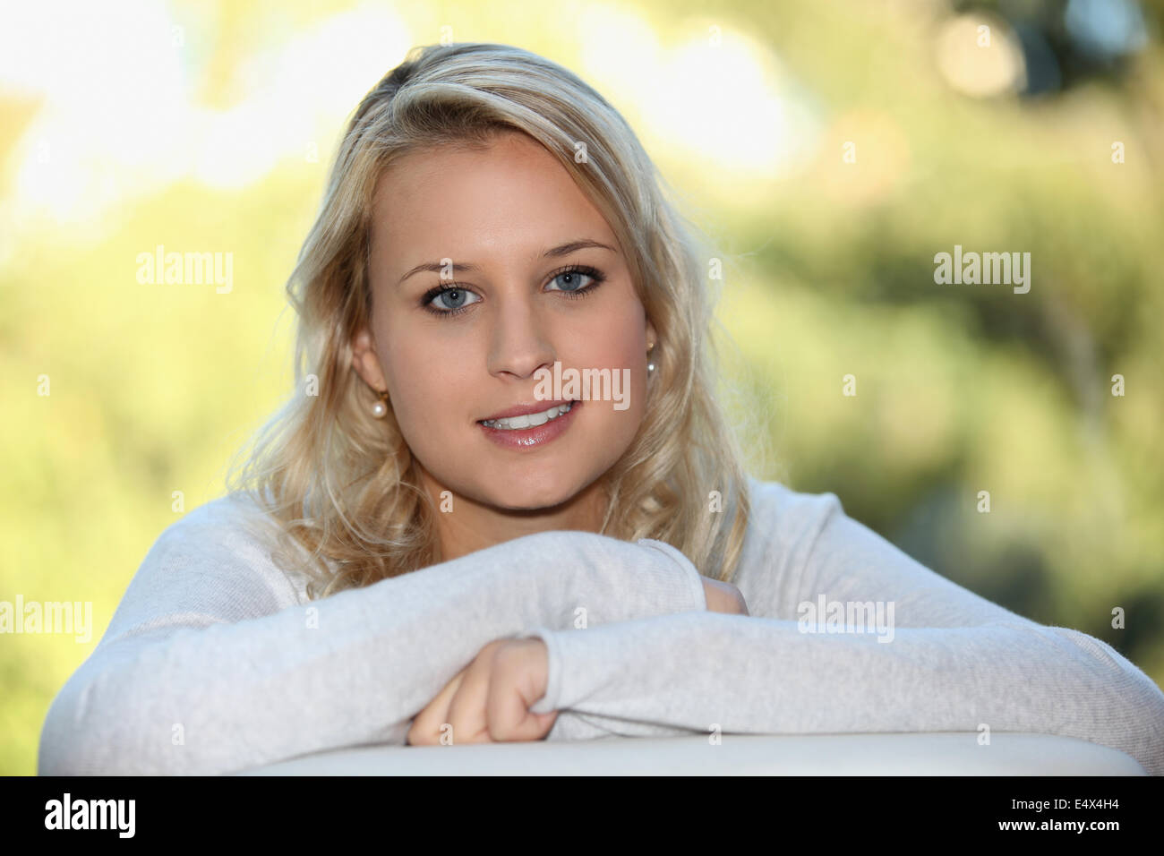 Young woman outside Stock Photo - Alamy