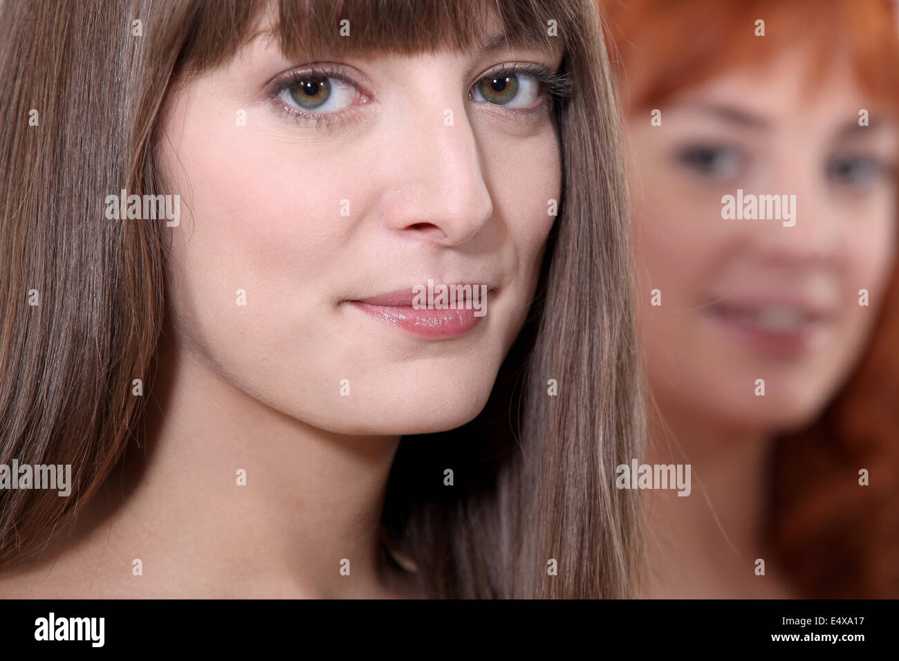 Attractive sisters hi-res stock photography and images - Alamy