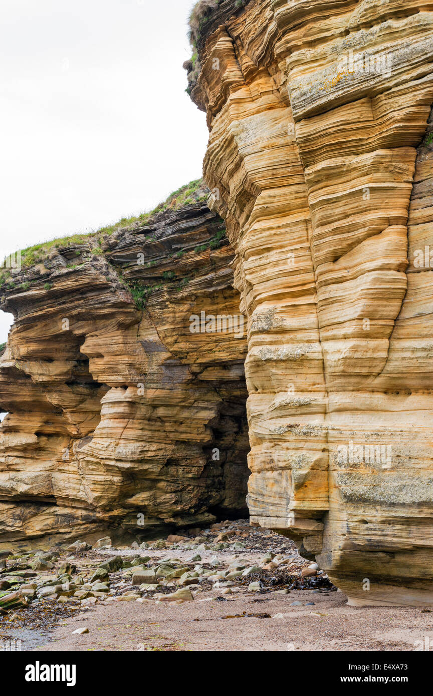 SANDSTONE ROCK FORMATIONS FORMED FROM THE SAHARA DESERT 250 MILLION ...