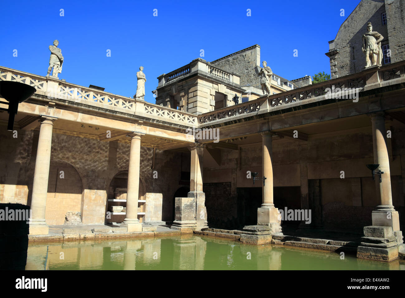 Roman baths hi-res stock photography and images - Alamy
