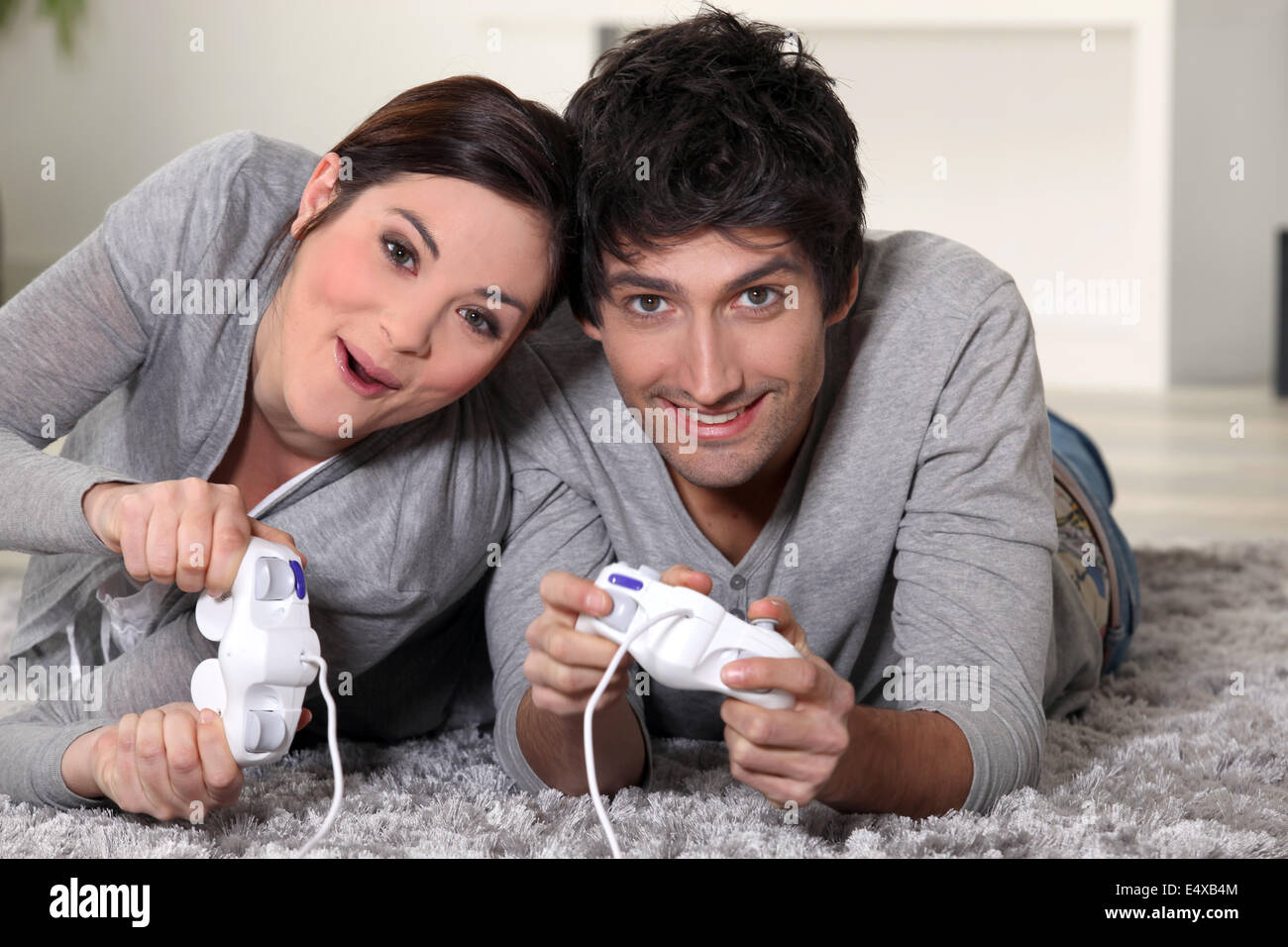 couple playing video games Stock Photo - Alamy