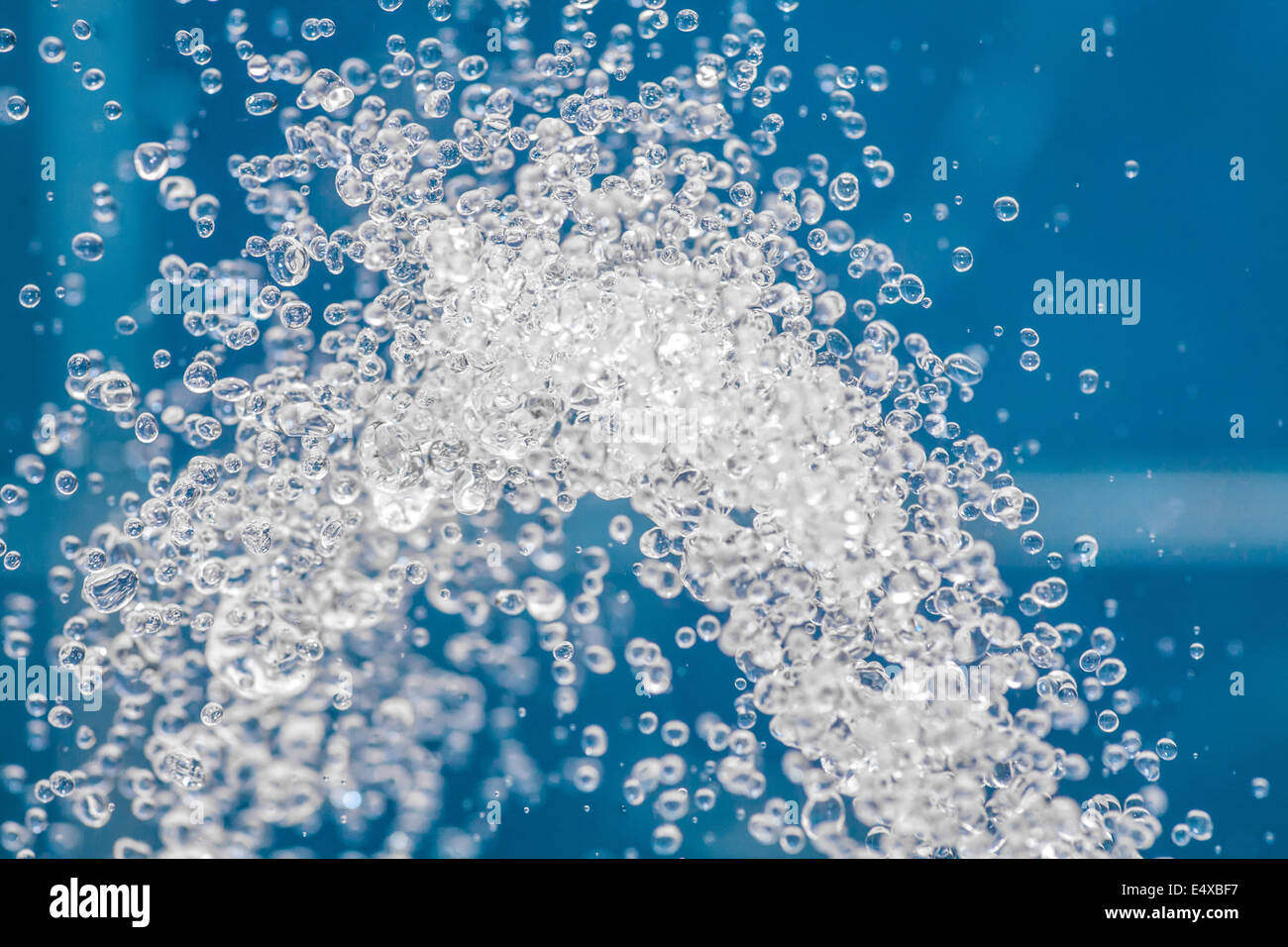 Falling water drops Stock Photo - Alamy