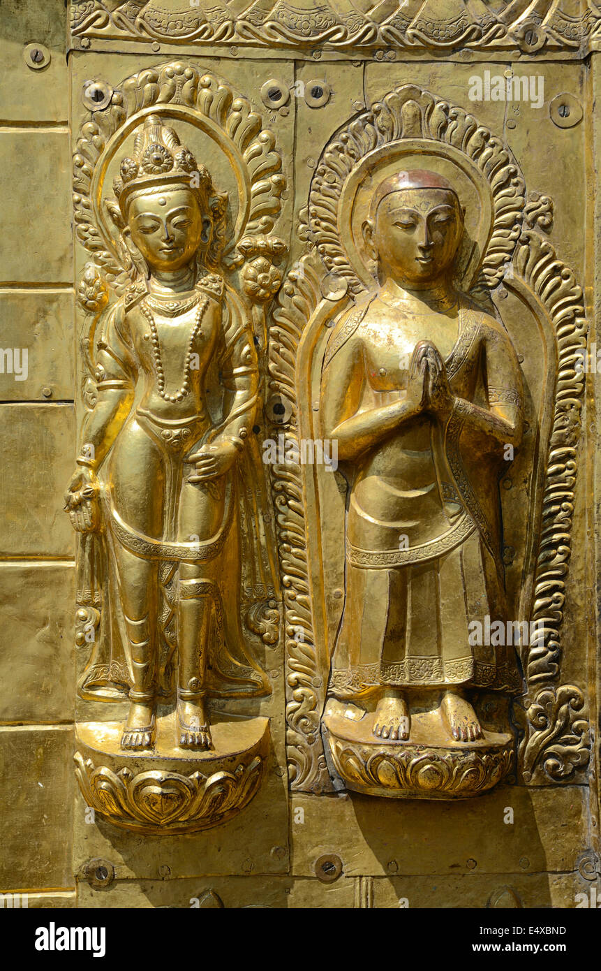 Two figures in close hi-res stock photography and images - Alamy