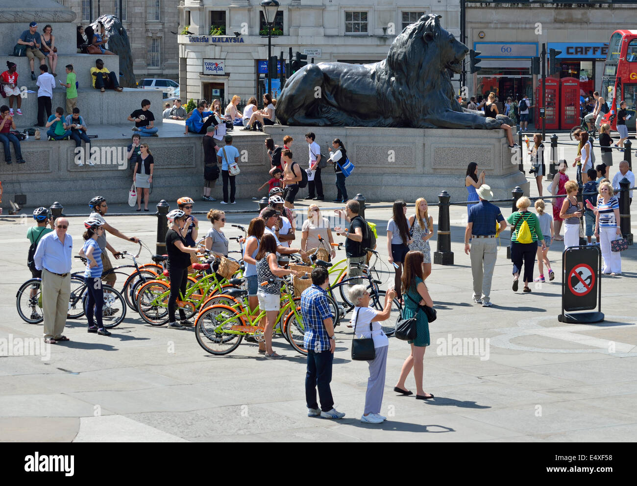 London, England, UK. Cycle tour in Trafalgar Square Stock Photo - Alamy