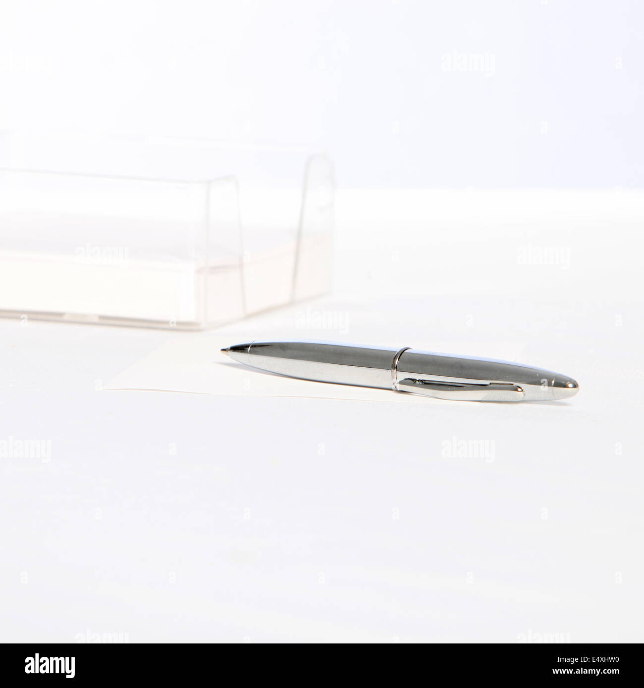 Modern ink pen hi-res stock photography and images - Alamy