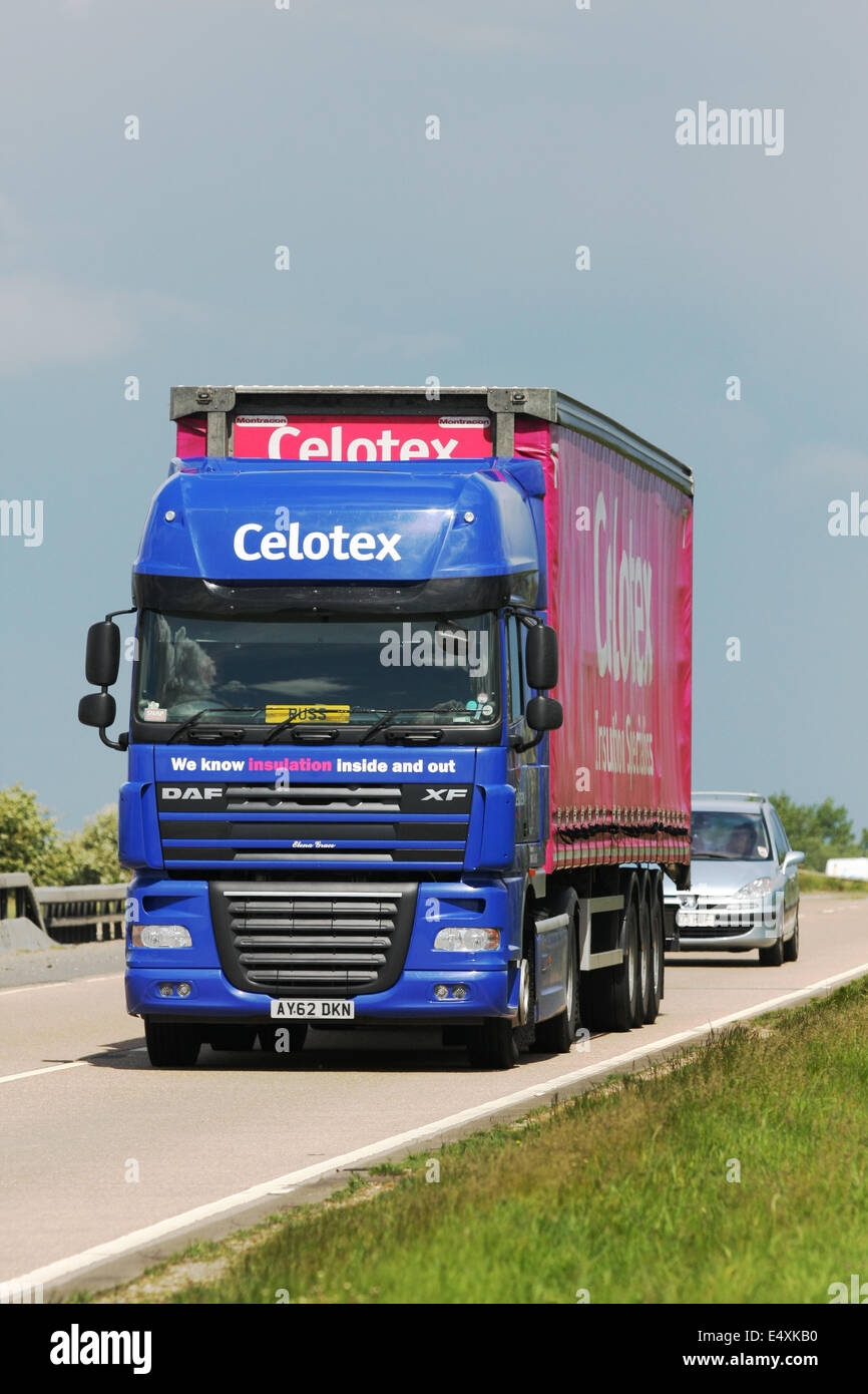 Articulated car carriers hi-res stock photography and images - Alamy