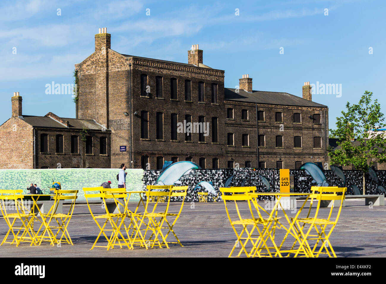 Granary Square - London Stock Photo - Alamy