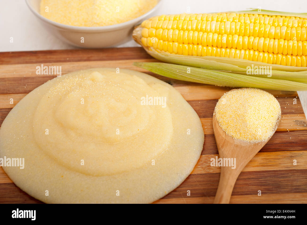 Mais corn hi-res stock photography and images - Alamy