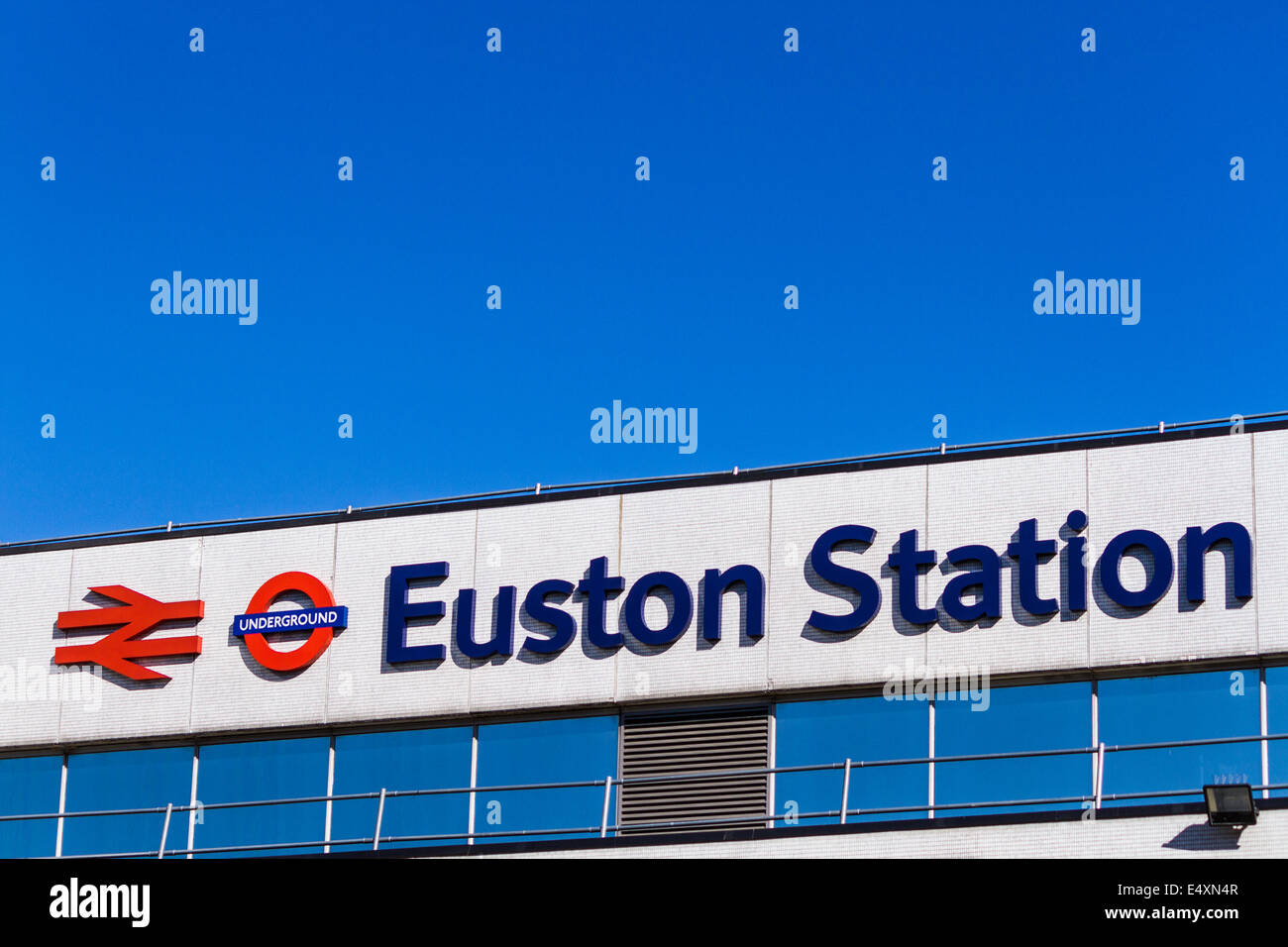 Euston station sign - London Stock Photo - Alamy