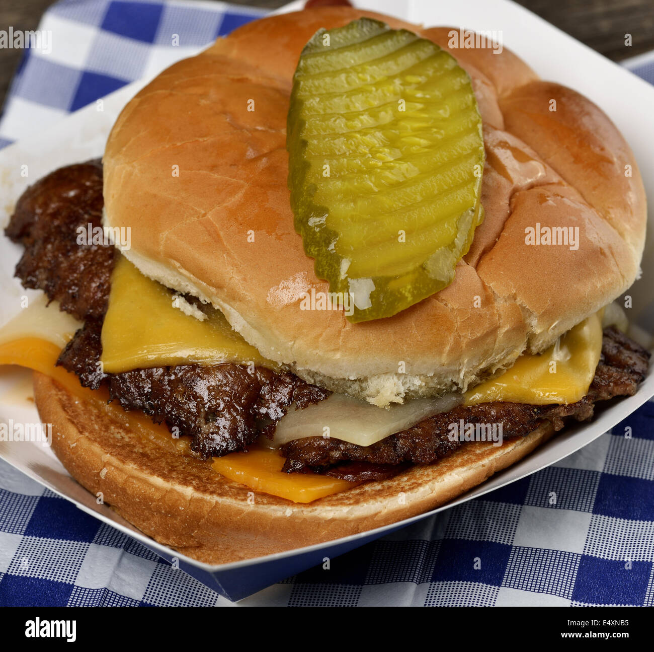 Bacon Cheeseburger ,Close Up Stock Photo - Alamy