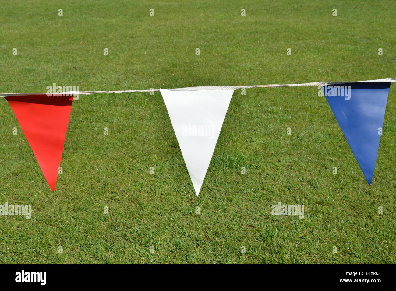 Red white and blue flags hi-res stock photography and images - Alamy