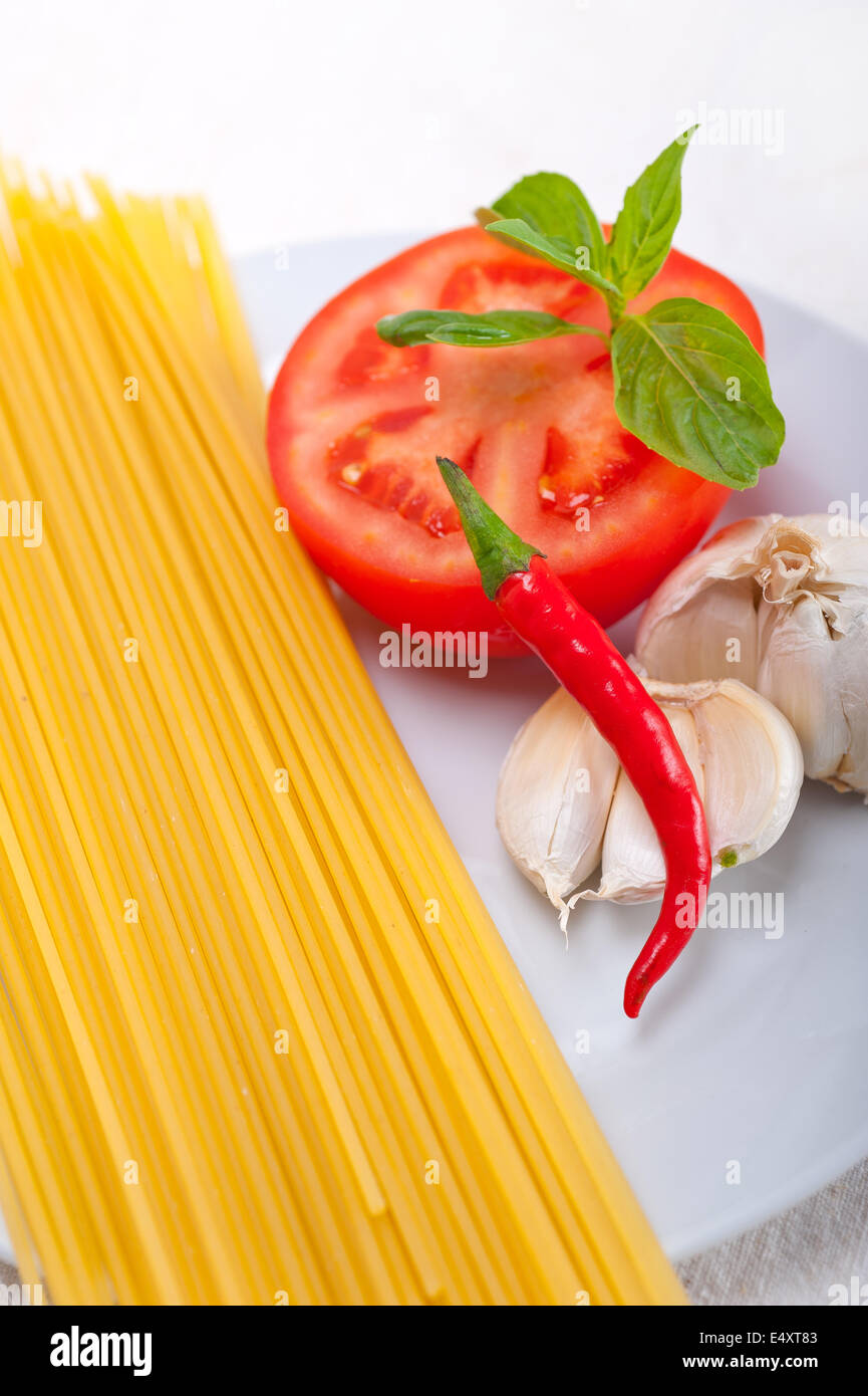 Italian spaghetti pasta tomato ingredients Stock Photo - Alamy