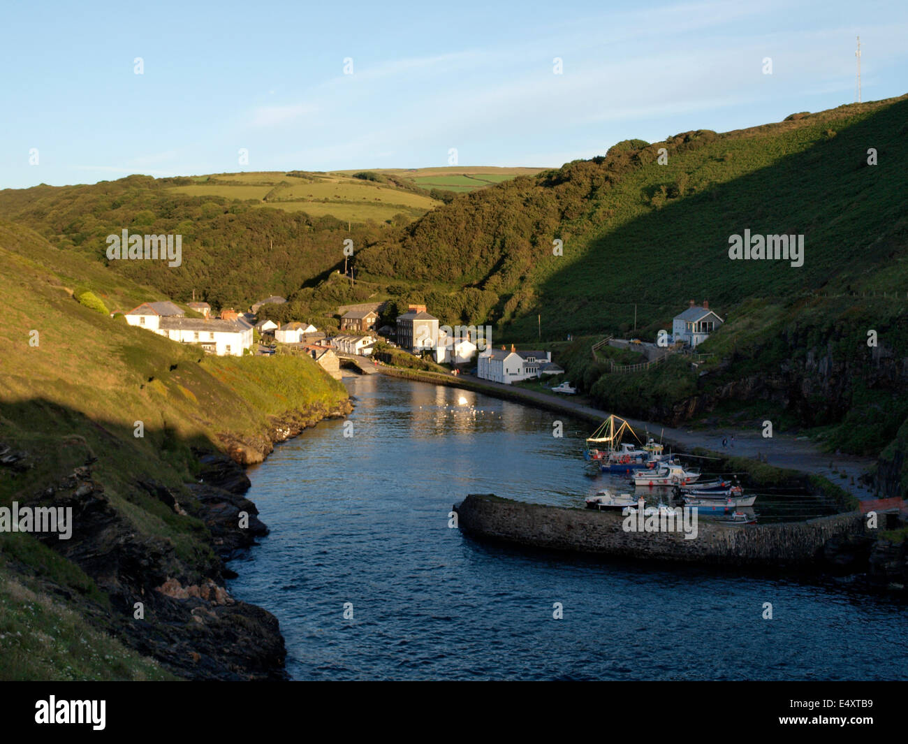 Boscastle village hi-res stock photography and images - Alamy
