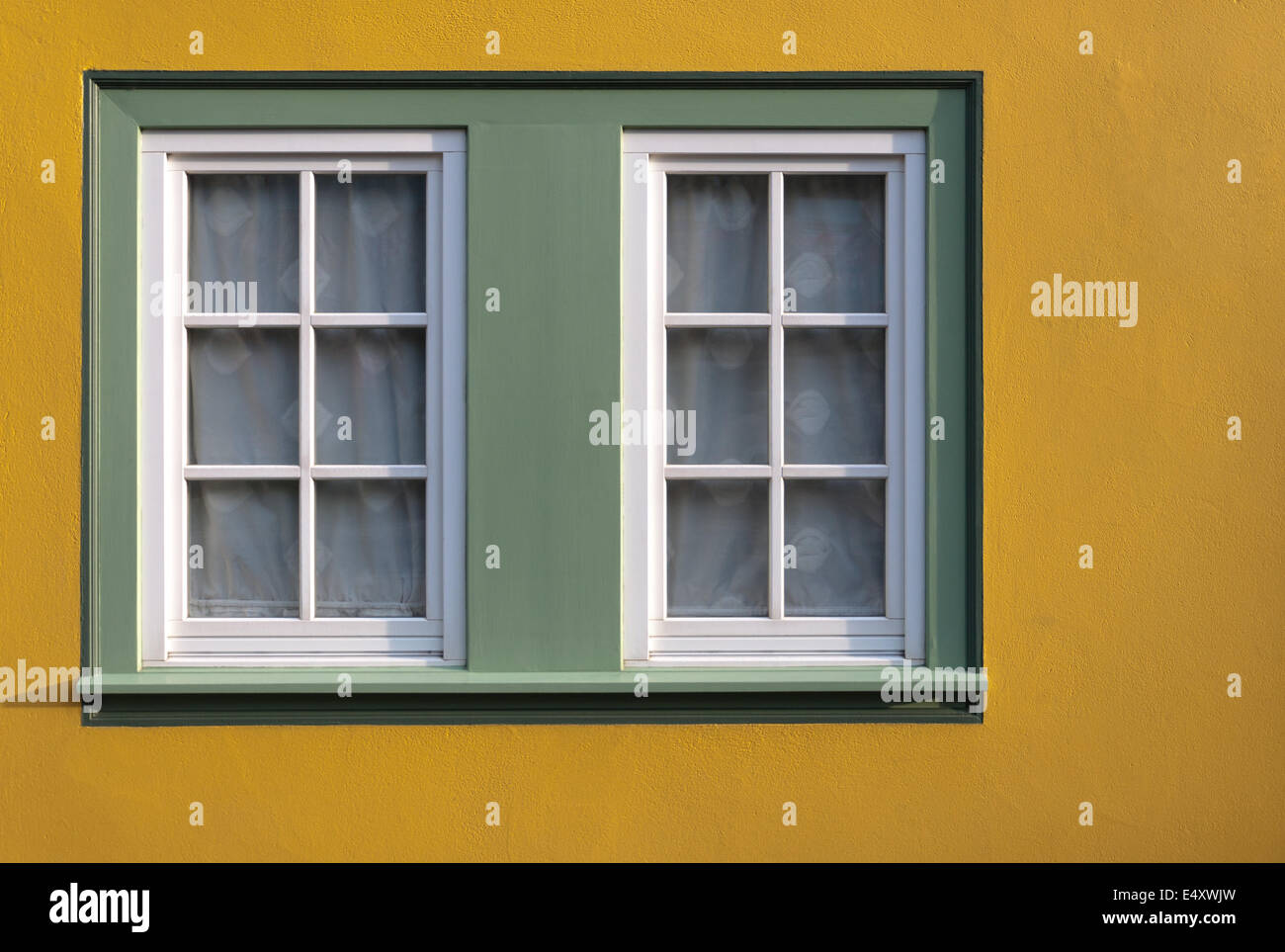 Yellow window frame hi-res stock photography and images - Alamy