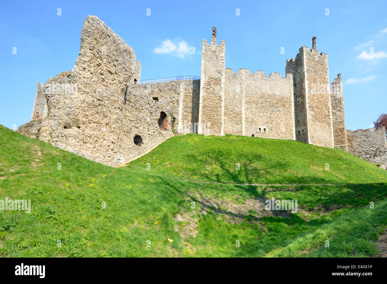 Framlingham castle hi-res stock photography and images - Alamy