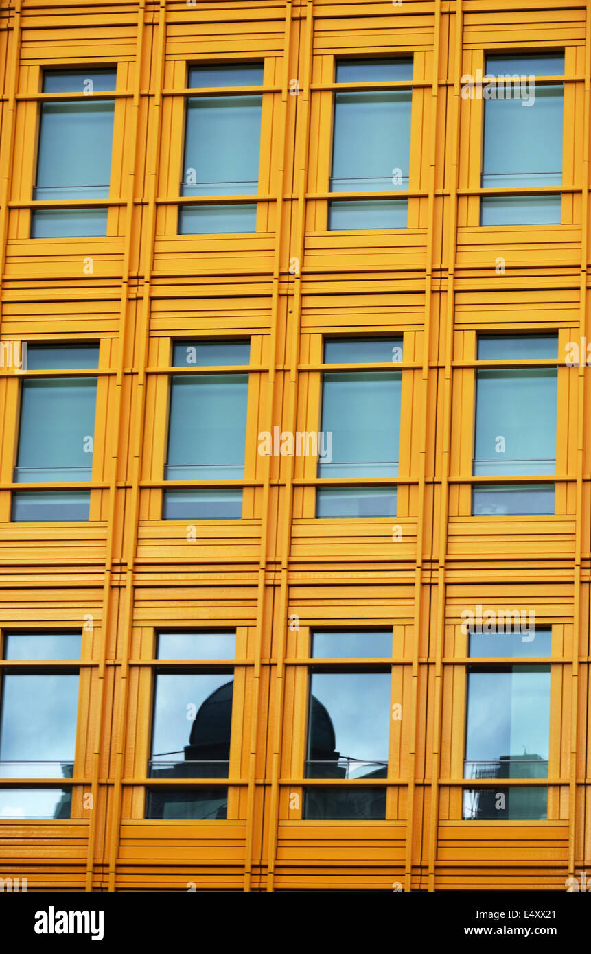 Office building yellow green hi-res stock photography and images - Alamy