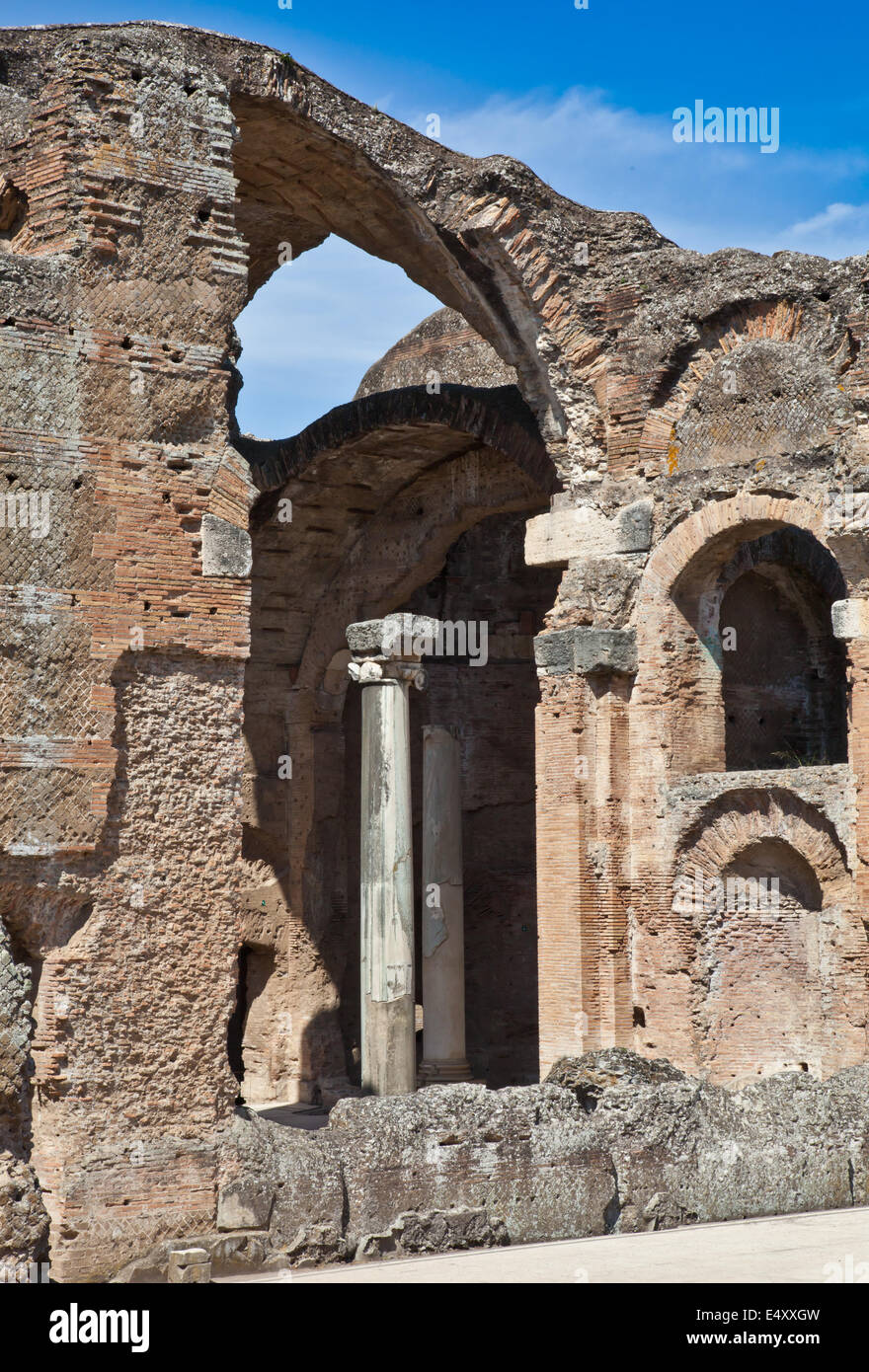 Columns and p hi-res stock photography and images - Alamy